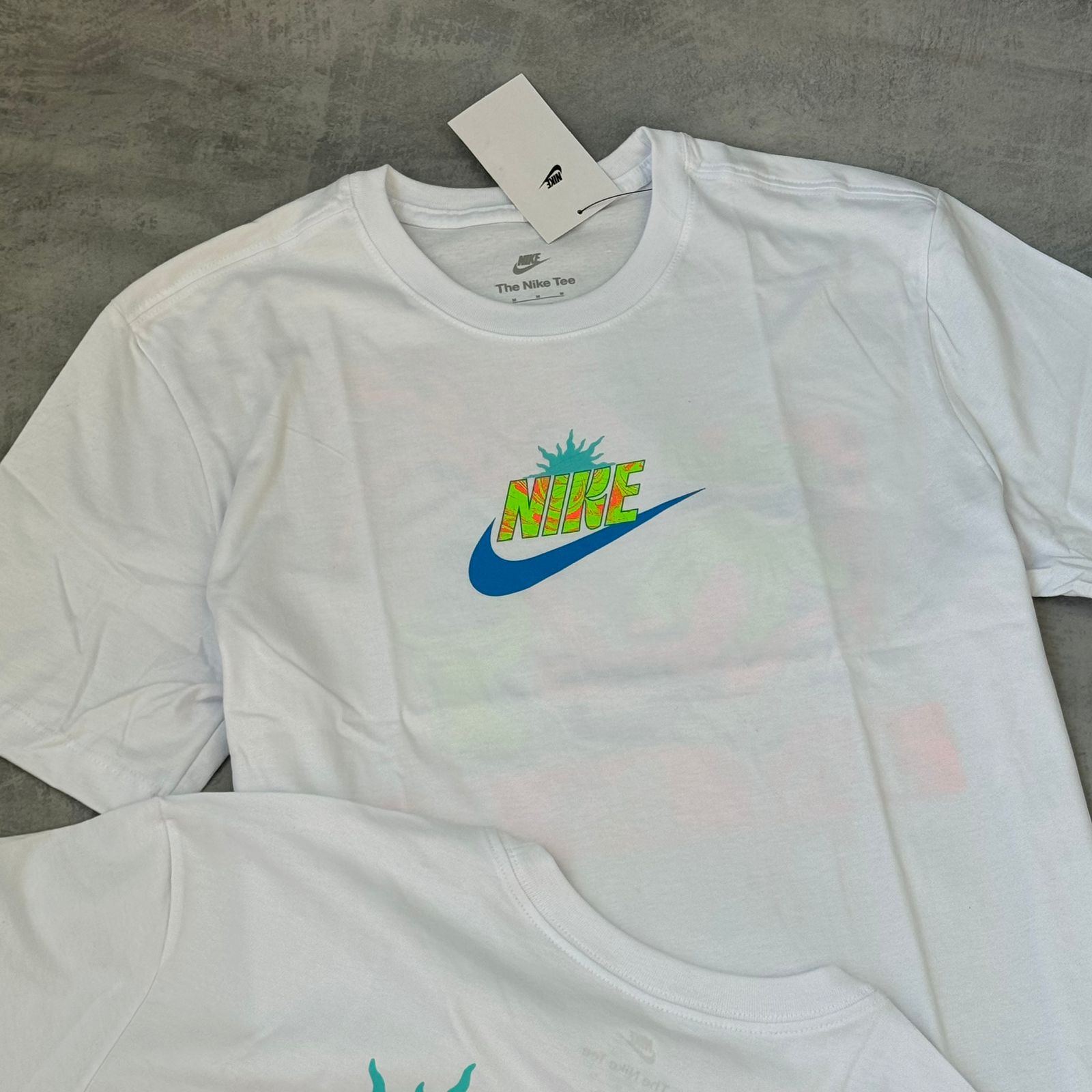 Camiseta Nike Sportwear Spring Break - Branca - JNoriginalshop