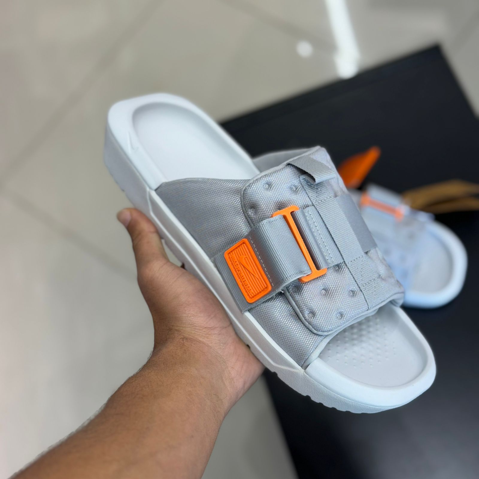 NIKE CHINELO ASUNA 3 SLIDE Cinza - FB2183-002 - JNoriginalshop