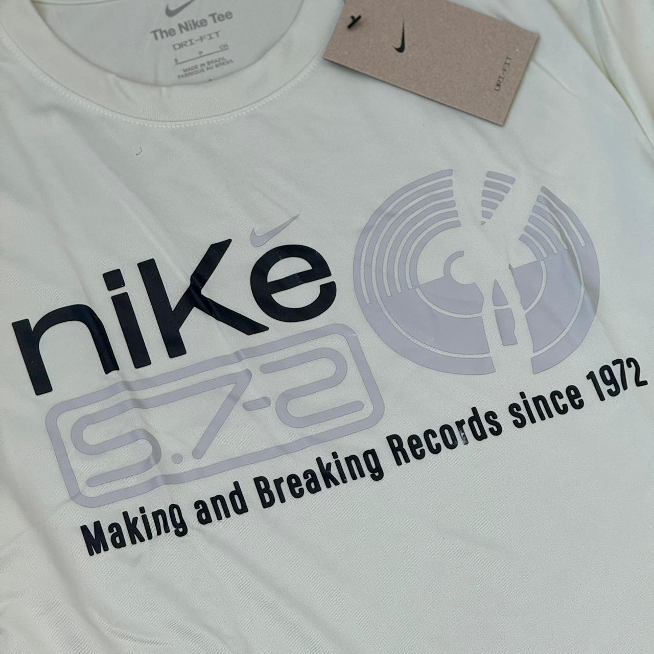 Camiseta Nike Dri-FIT Masculina-DISC MAKING - JNoriginalshop