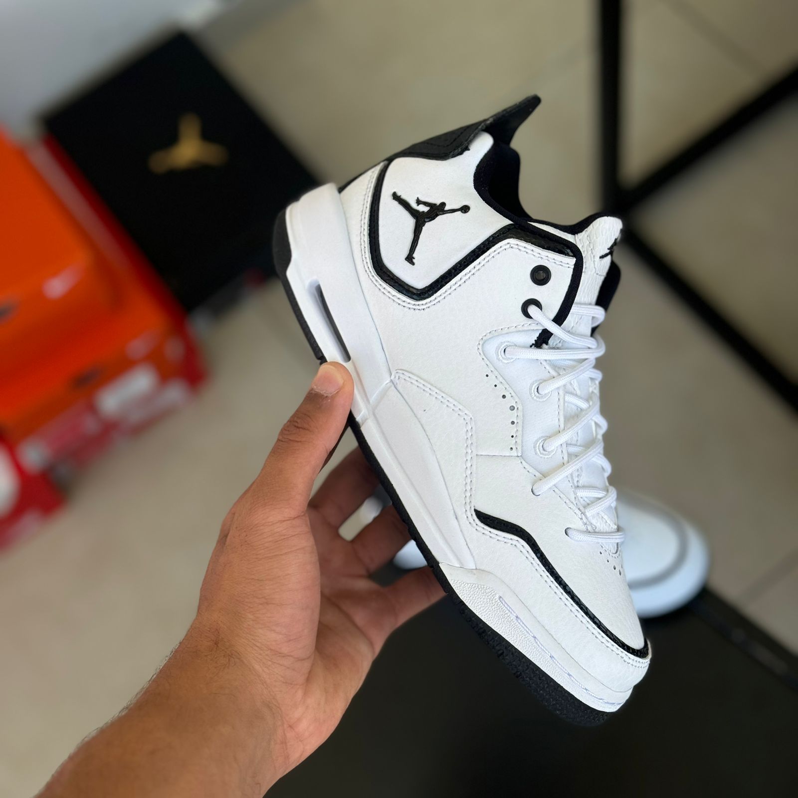 Tênis Jordan Courtside 23 GS 'White Black' - JNoriginalshop