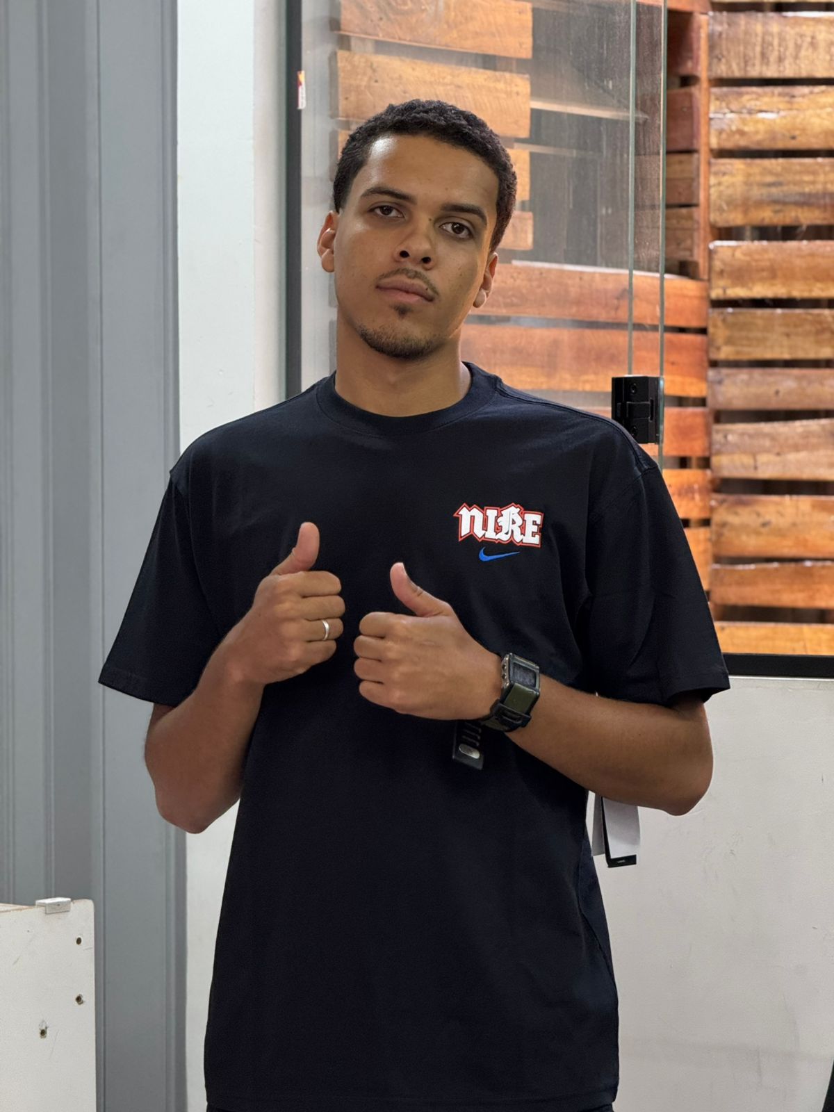 Camiseta Nike M90 Swoosh - FZ5385-010 - JNoriginalshop