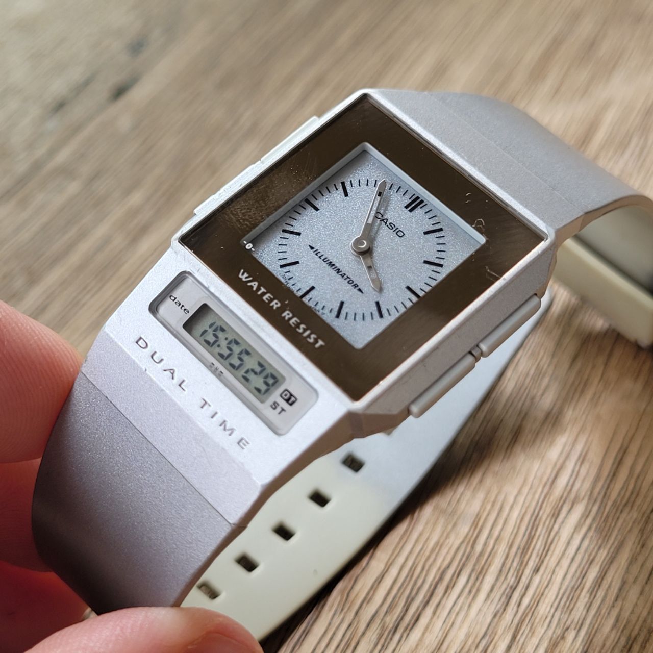 Relógio Vintage Casio 2321 Fs-01 Digi/ana. Dual Time/alarm ...