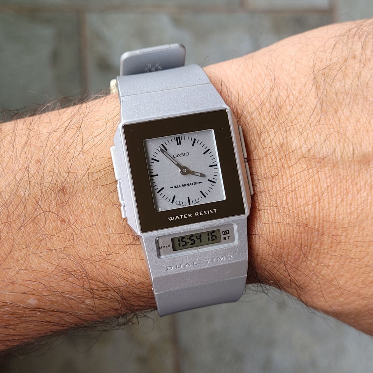 Relógio Vintage Casio 2321 Fs-01 Digi/ana. Dual Time/alarm ...