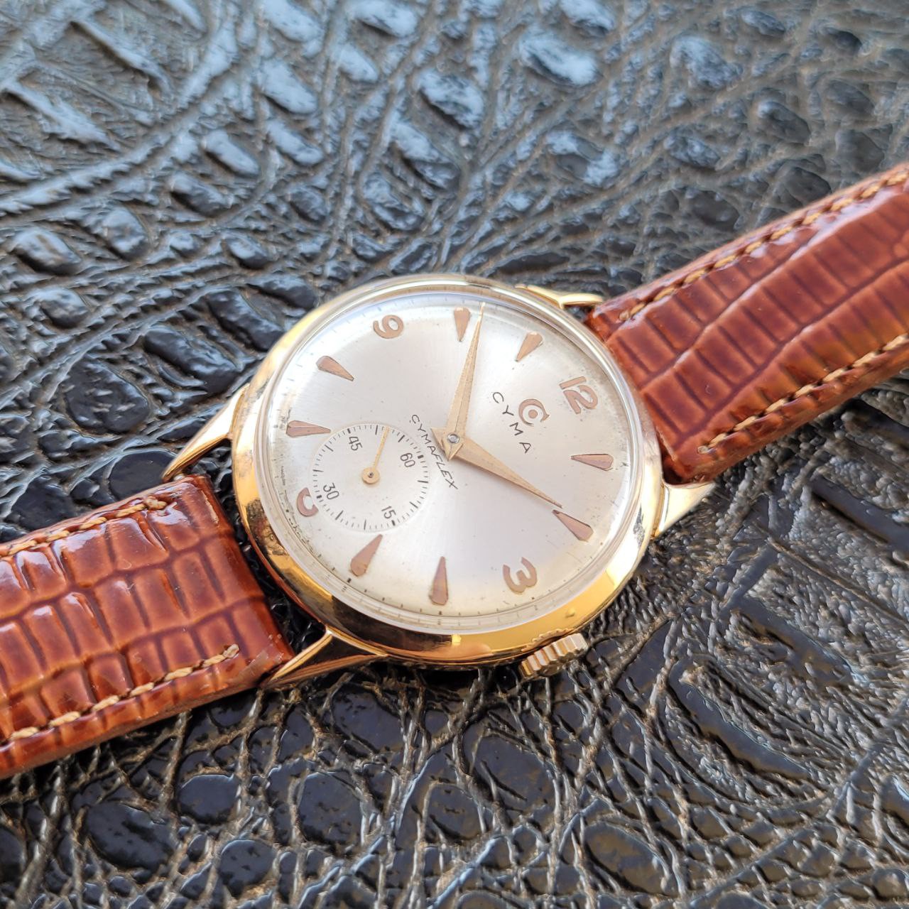 Relógio Masculino Cyma Swiss Made 18kt Ouro Maciço - Altarelojoria ...