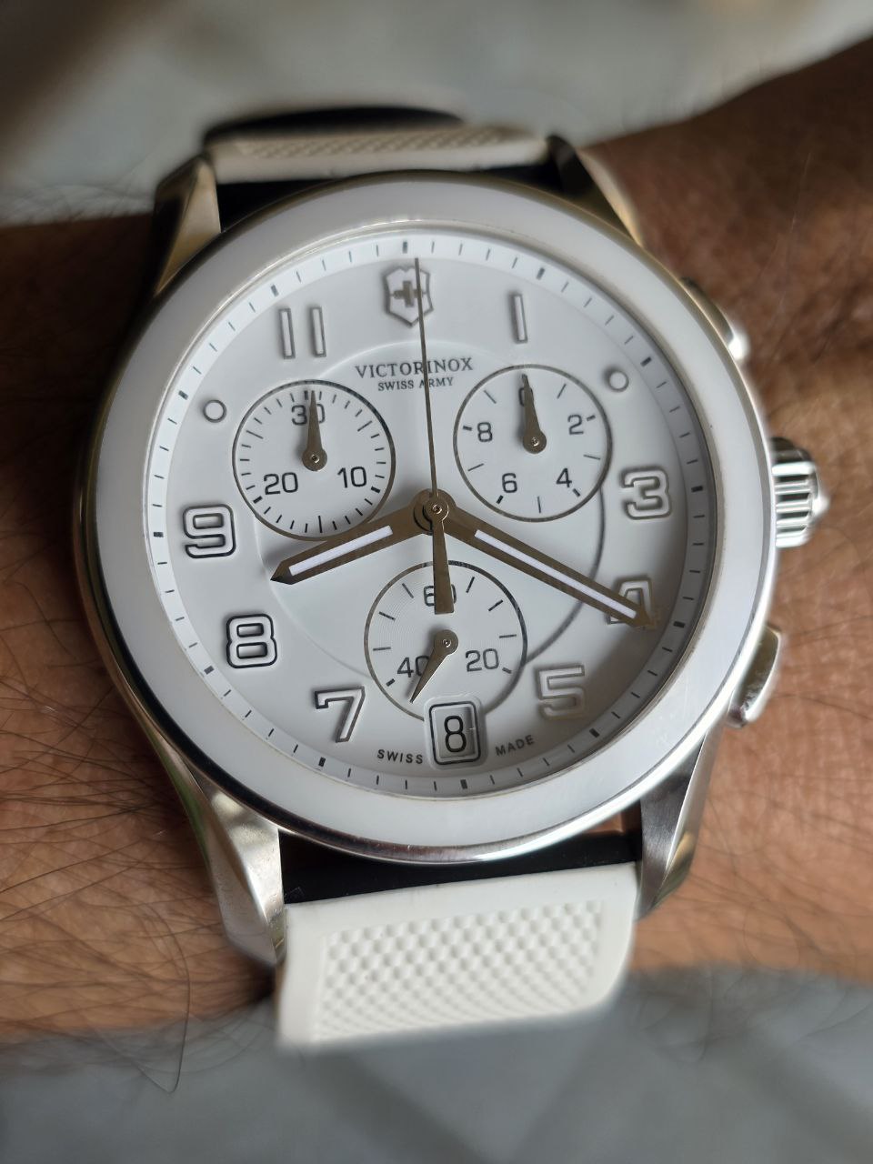 Relógio Victorinox Swiss Army Swiss Made Vidro Safira Branco Prateado ...