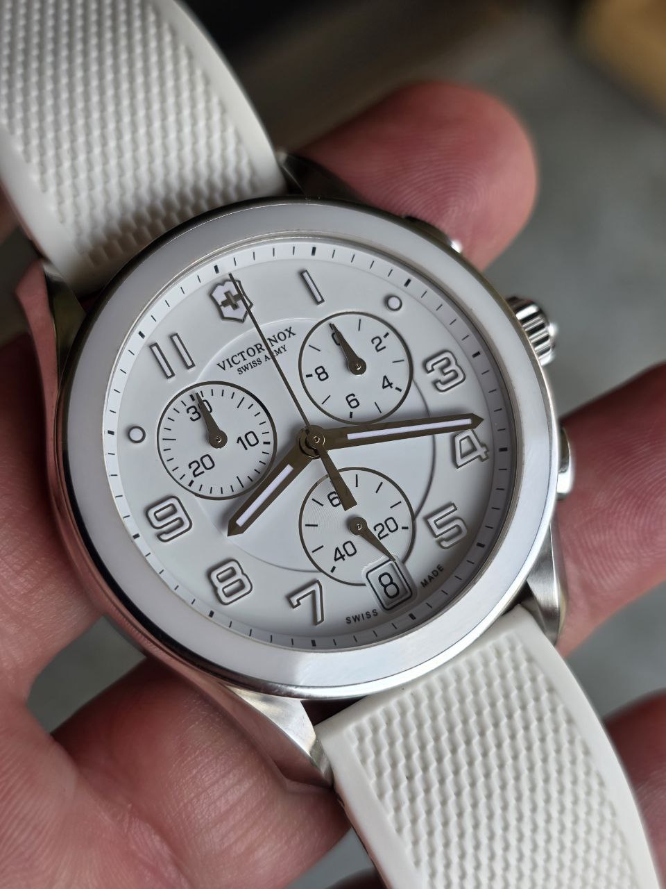 Relógio Victorinox Swiss Army Swiss Made Vidro Safira Branco Prateado ...