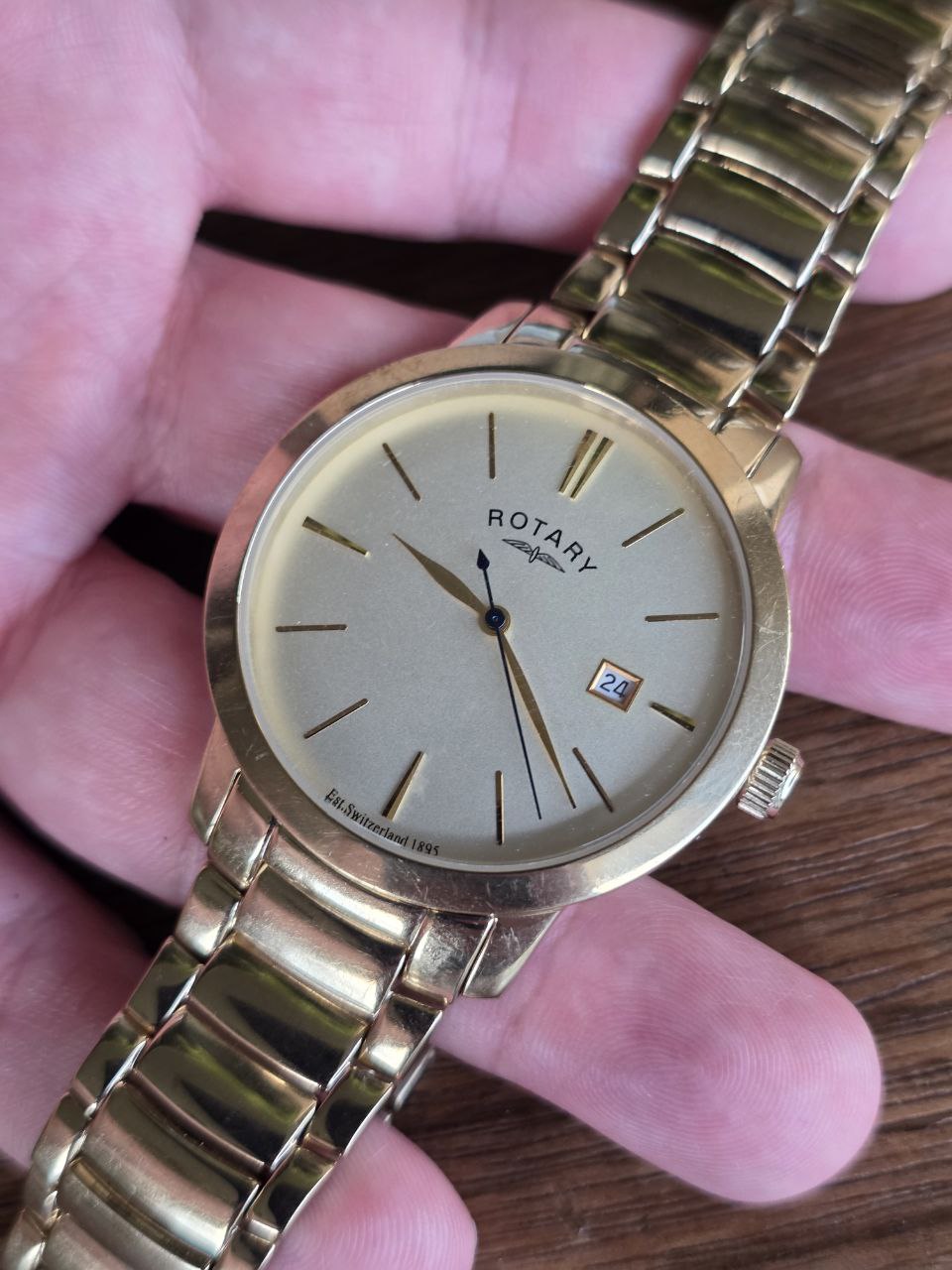 Relógio Rotary Clássico Quartz Com Data - Altarelojoria relógios ...