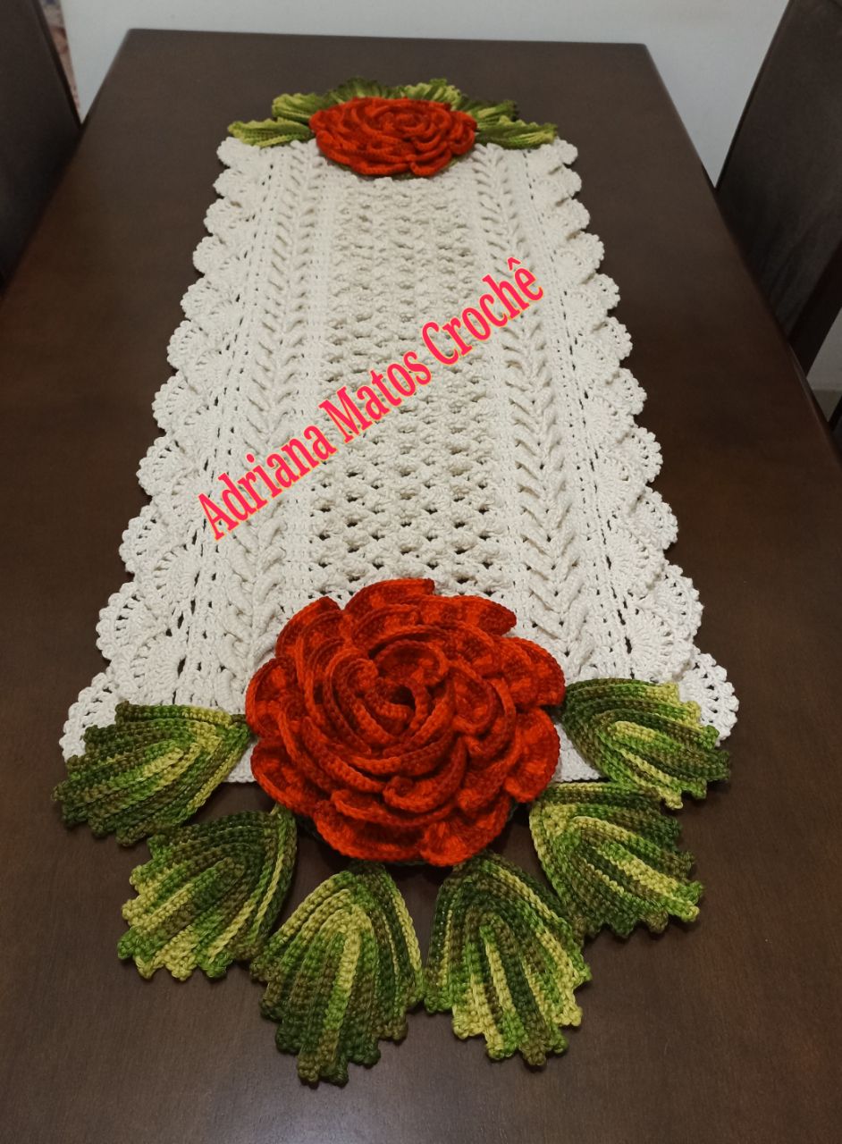 Caminho de mesa,trilho de mesa - Adriana Matos Crochê