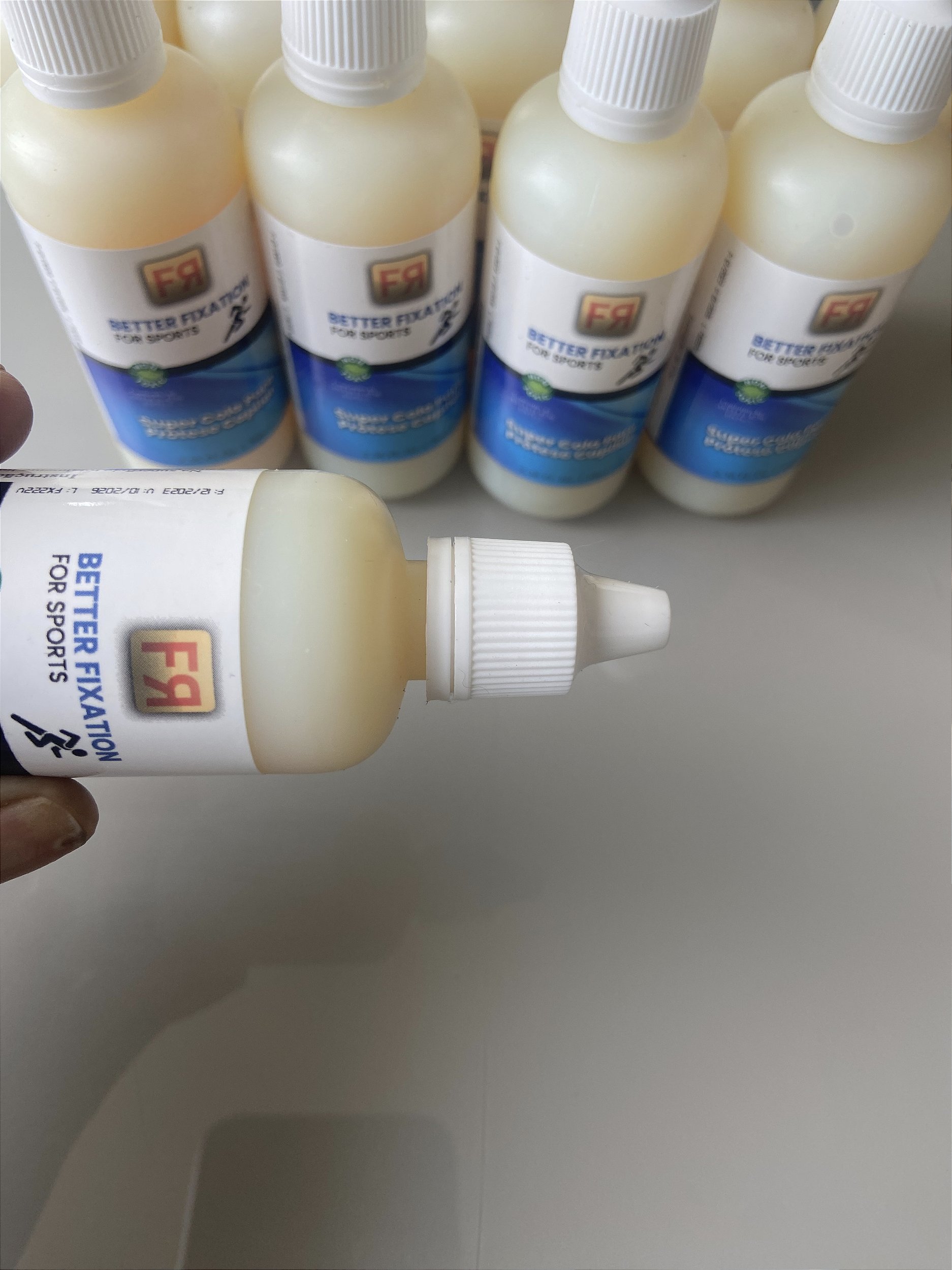 SUPER COLA PARA LACES E PRÓTESES - FABRICAÇÃO NACIONAL - Perfect Wigs