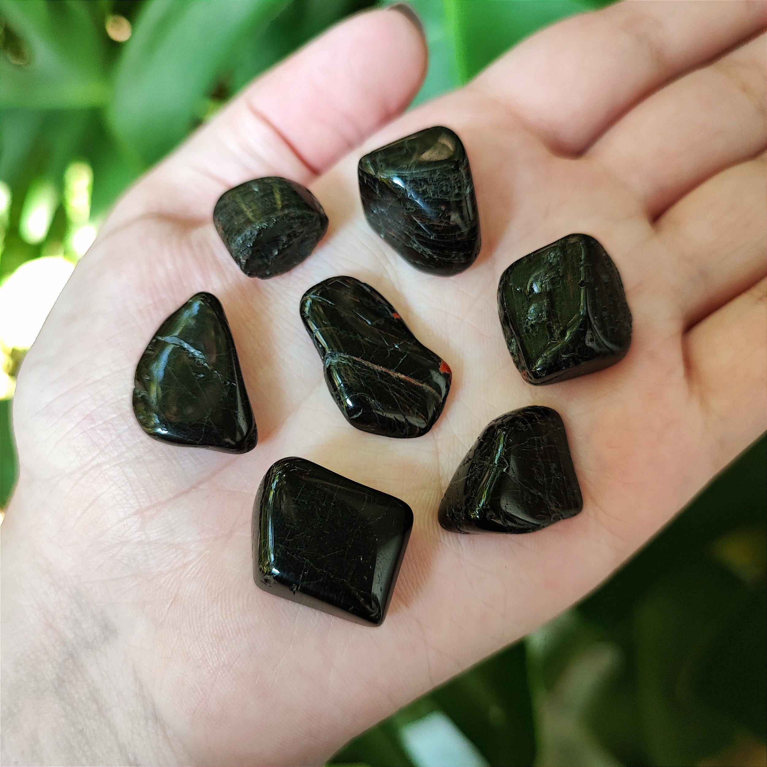 Turmalina Negra Rolada Pequena - Kit com 7 - Proteção - Vitti Pedras ...
