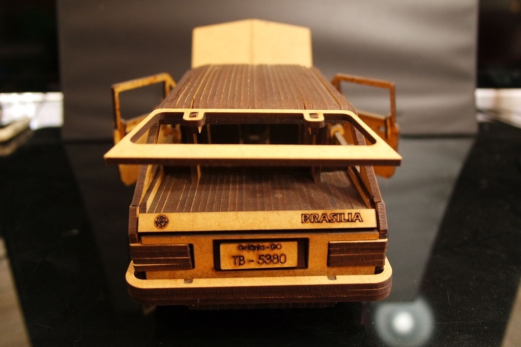 Carro 3 D em mdf Modelo Brasília (Puzzle) Desmontado. - Brasillaser ...