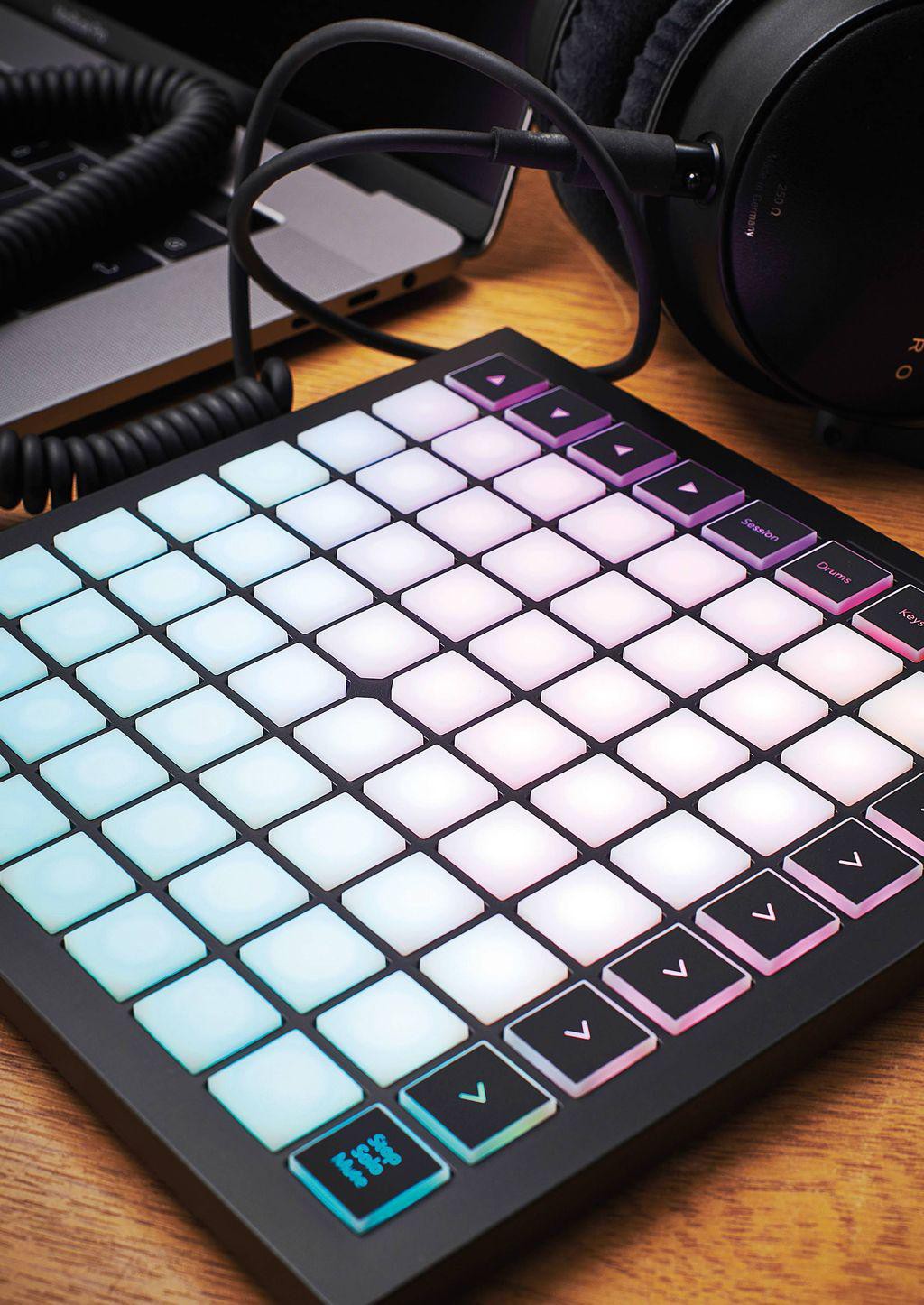 Controlador Usb Launchpad Mini Mk3 - Tudo pra estúdio