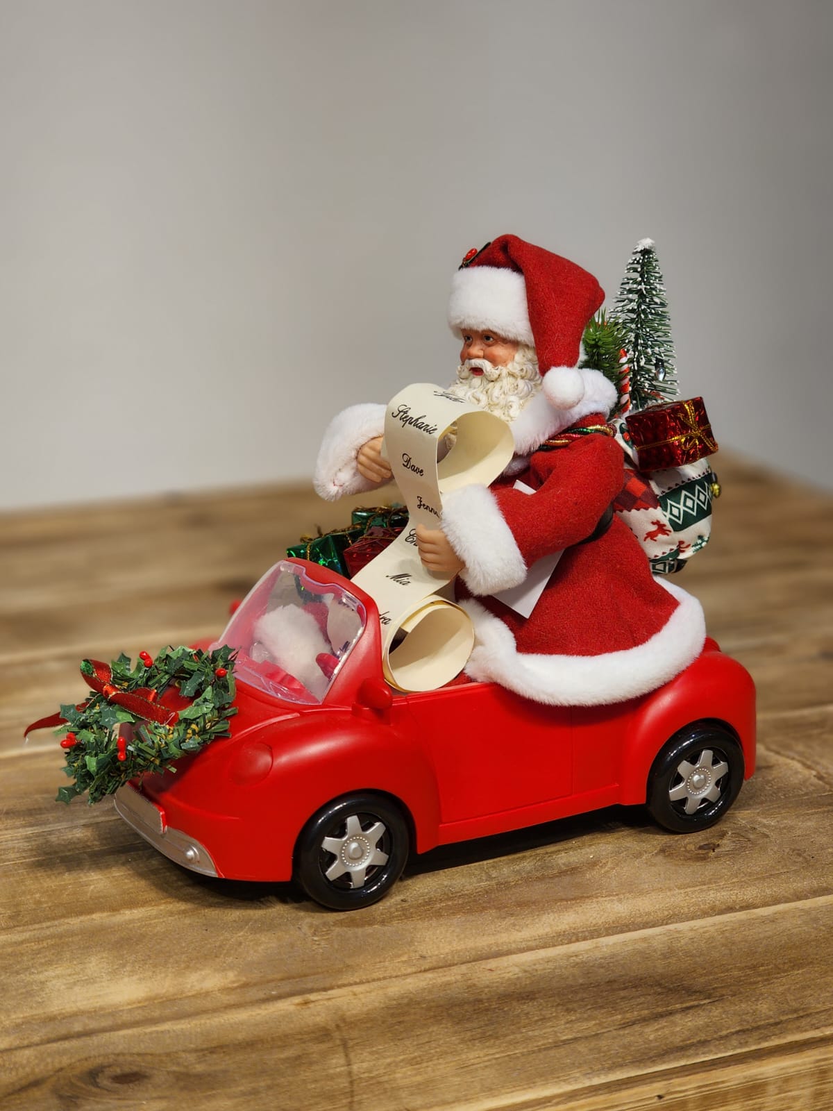 PAPAI NOEL NO CARRO - COLECIONÁVEL - 23,7CM - Senhor Natal