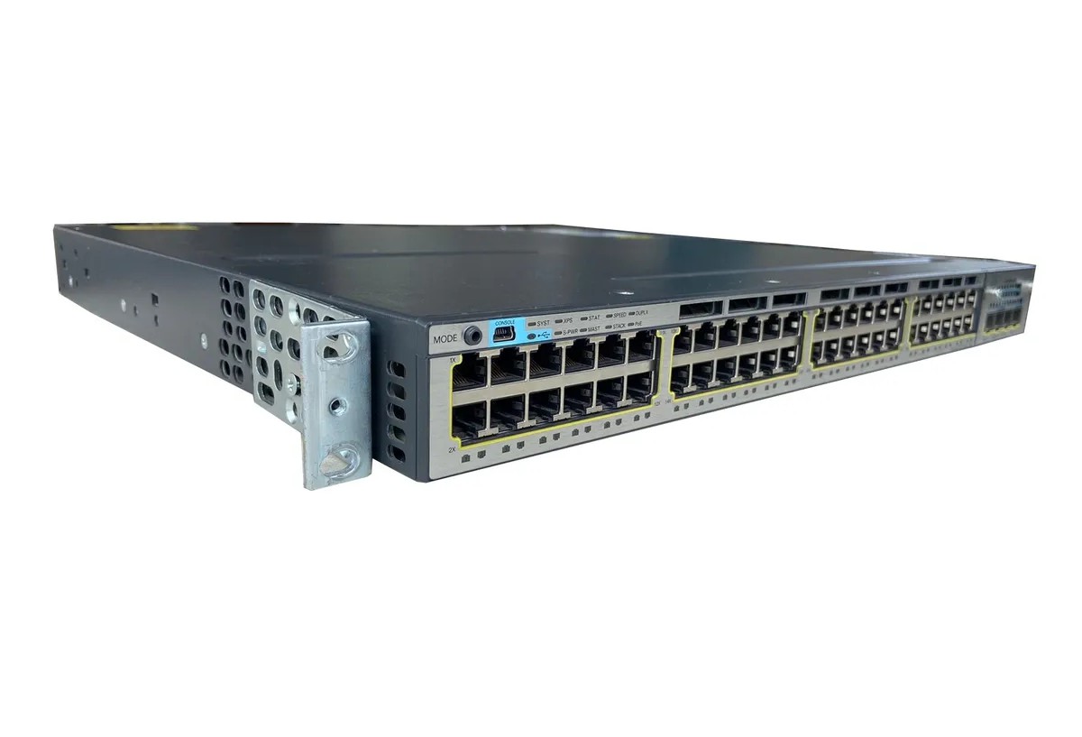 Switch Cisco 3750x 48p Gigabit Poe + 4p sfp 10g - Semi-Novo - POP SHOP