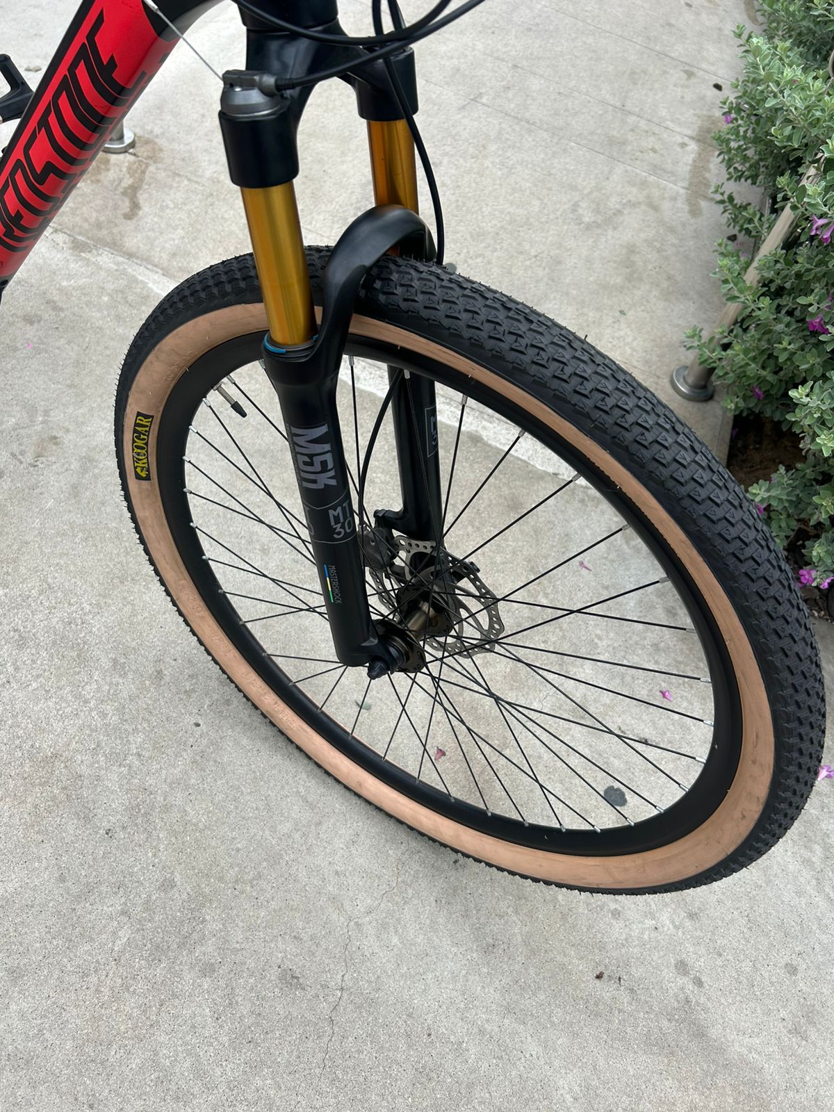 BICICLETA MTB FULL ARO (29) REDSTONE BLADE SHIMANO DEORE 12V FREIO DISC HIDRÁULICO QUADRO 15 (P ...