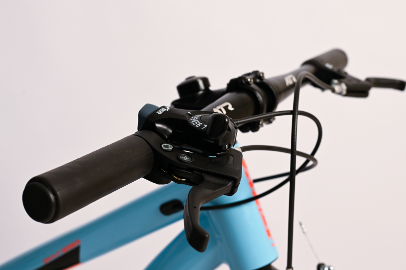 BICICLETA ARO (20) MASCULINA COR AZUL CLARO C/ MARCHA 7V ATHOR BRAVE ...