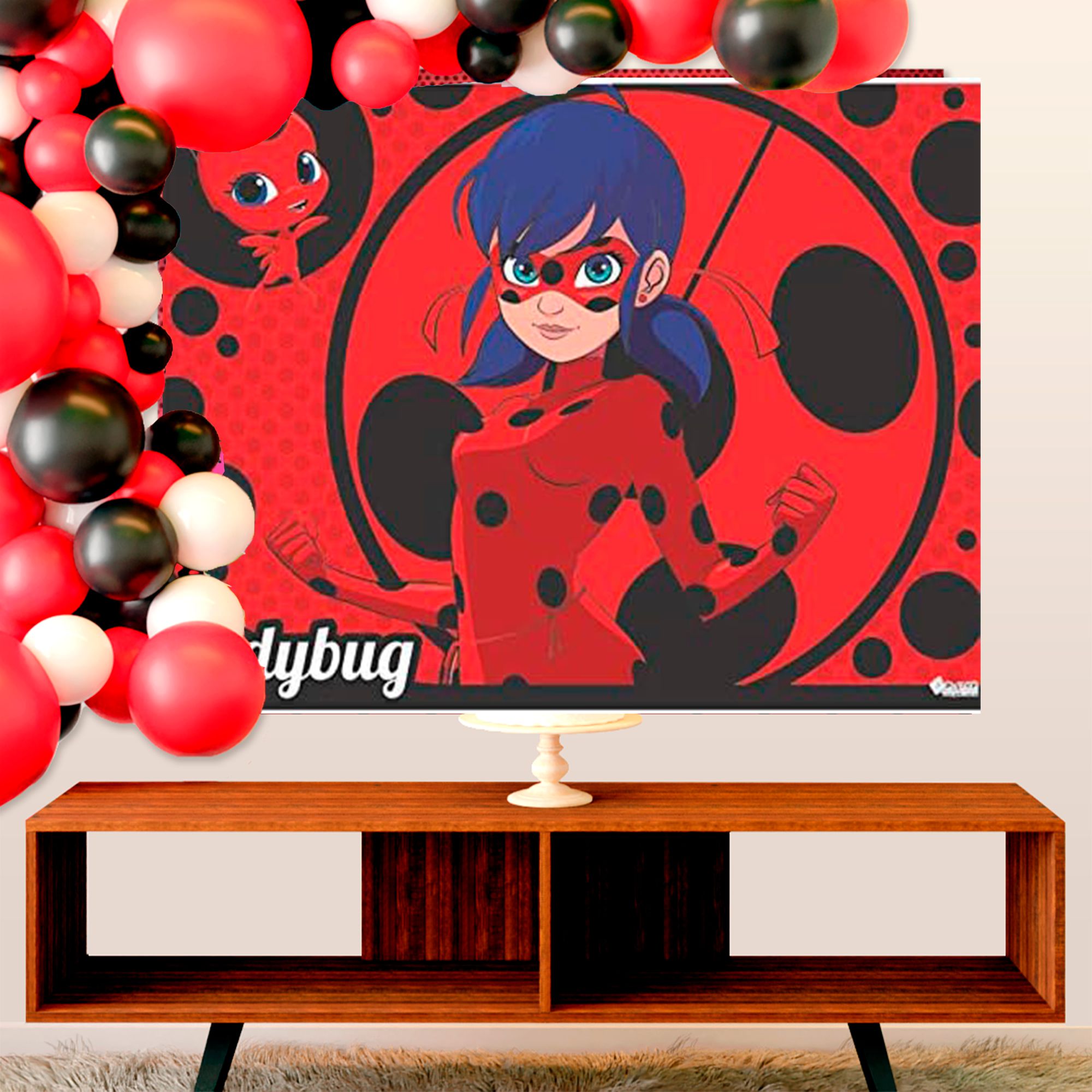 Painel Tnt Gigante Decoração Ladybug Festa 1,40m - Rivfestas itens para ...