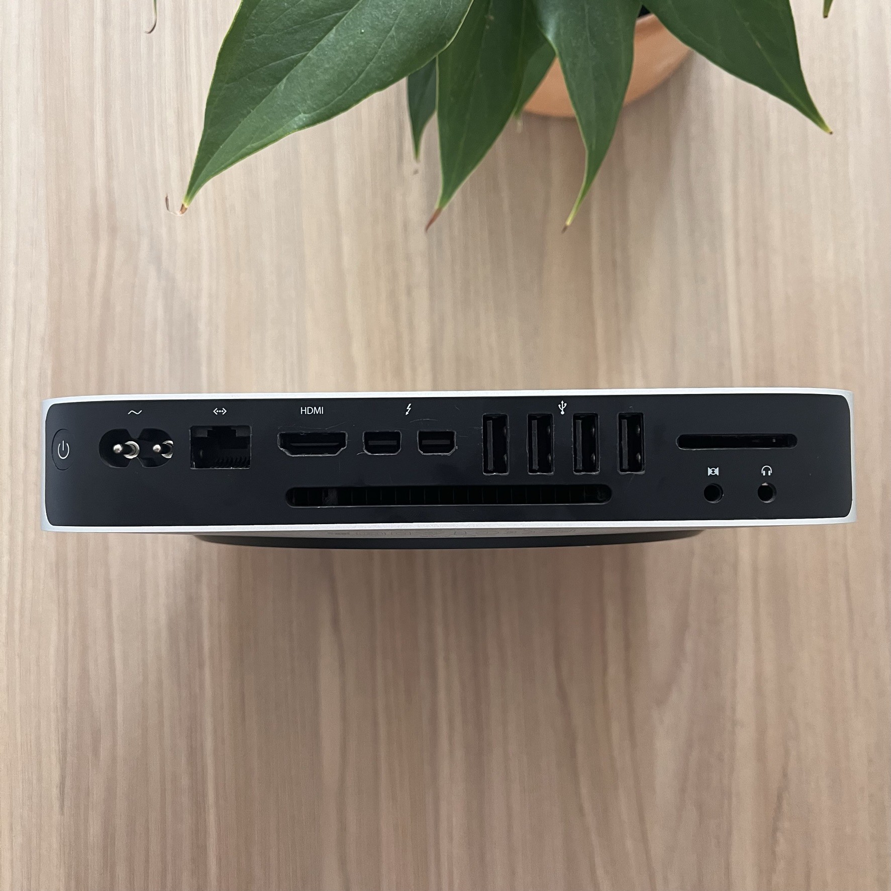 Apple Mac Mini + Magic Keyboard - Território Tech