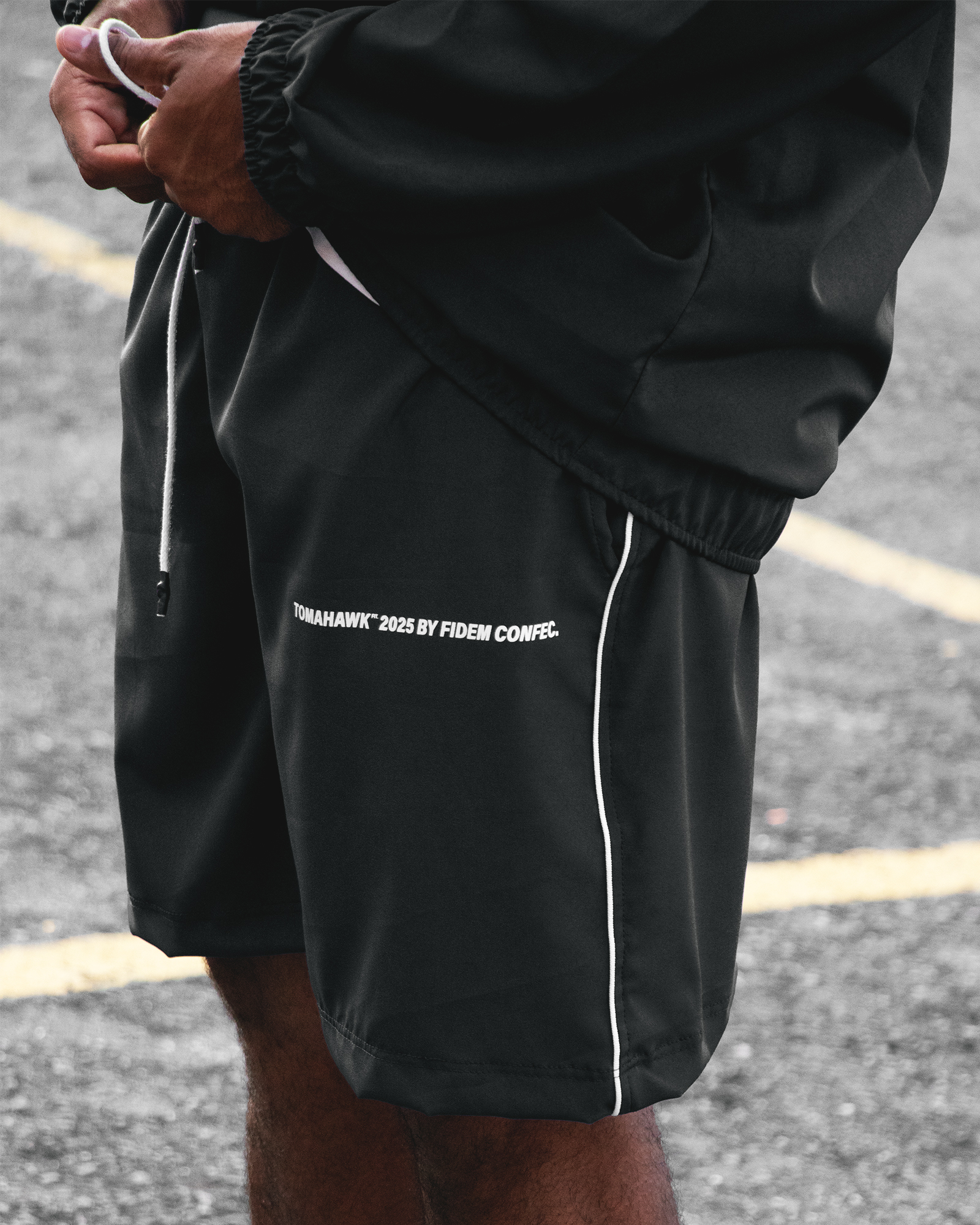 Bermuda esportiva preta - Tomahawk Fit