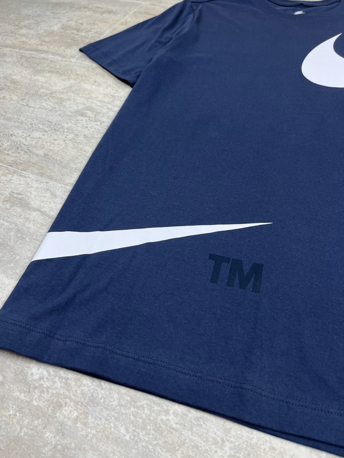 Camiseta Nike Swoosh TM Azul - DFR.Clothing