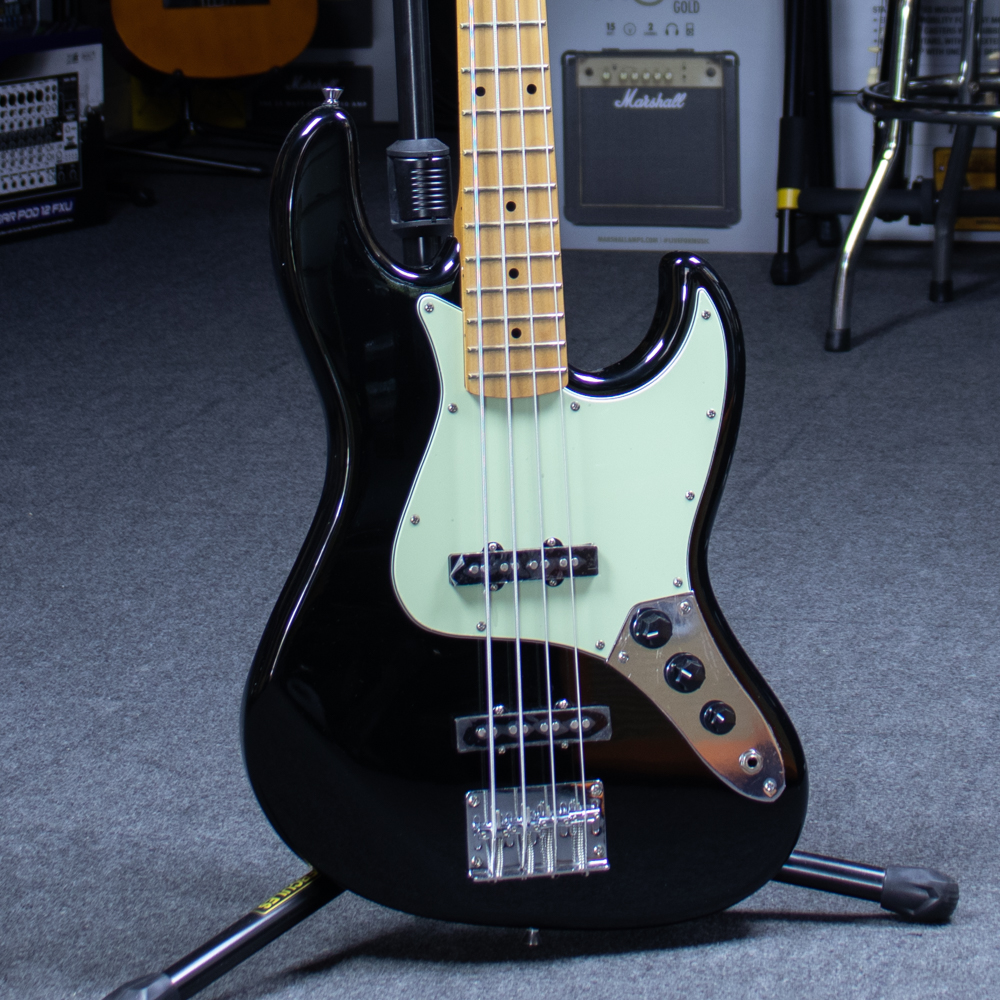 Baixo 4 Cordas Tagima TW-73 Preto Escala Clara Escudo Mint Green ...