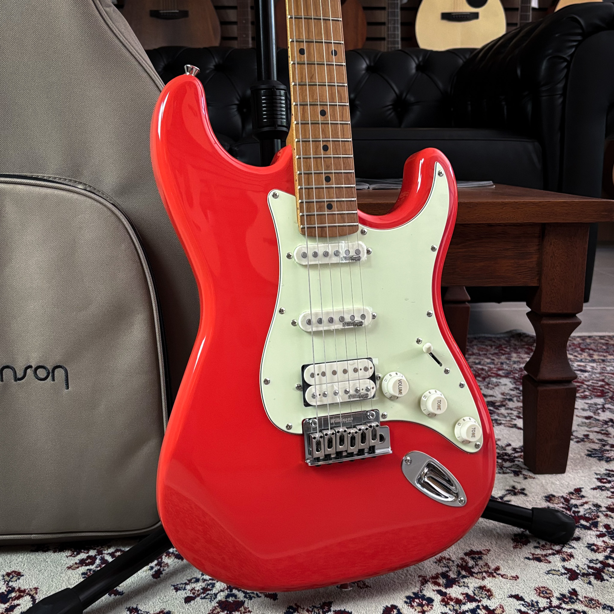 Guitarra Benson Strato HSS Hardy Series 902 Fiesta Red Chrome - S 902 M ...