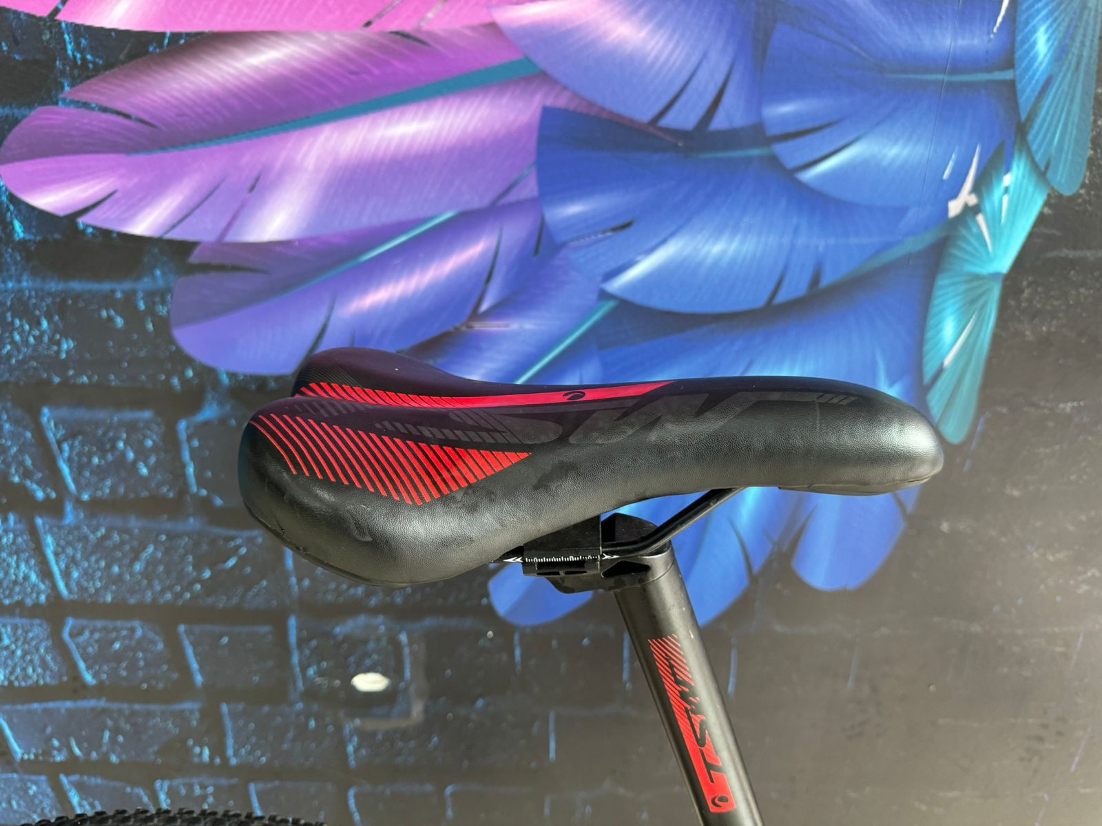 BICICLETA ARO 29 TSW HUNTER 24VEL TAM:17 COR: PRETA E VERMELHA SEMI ...