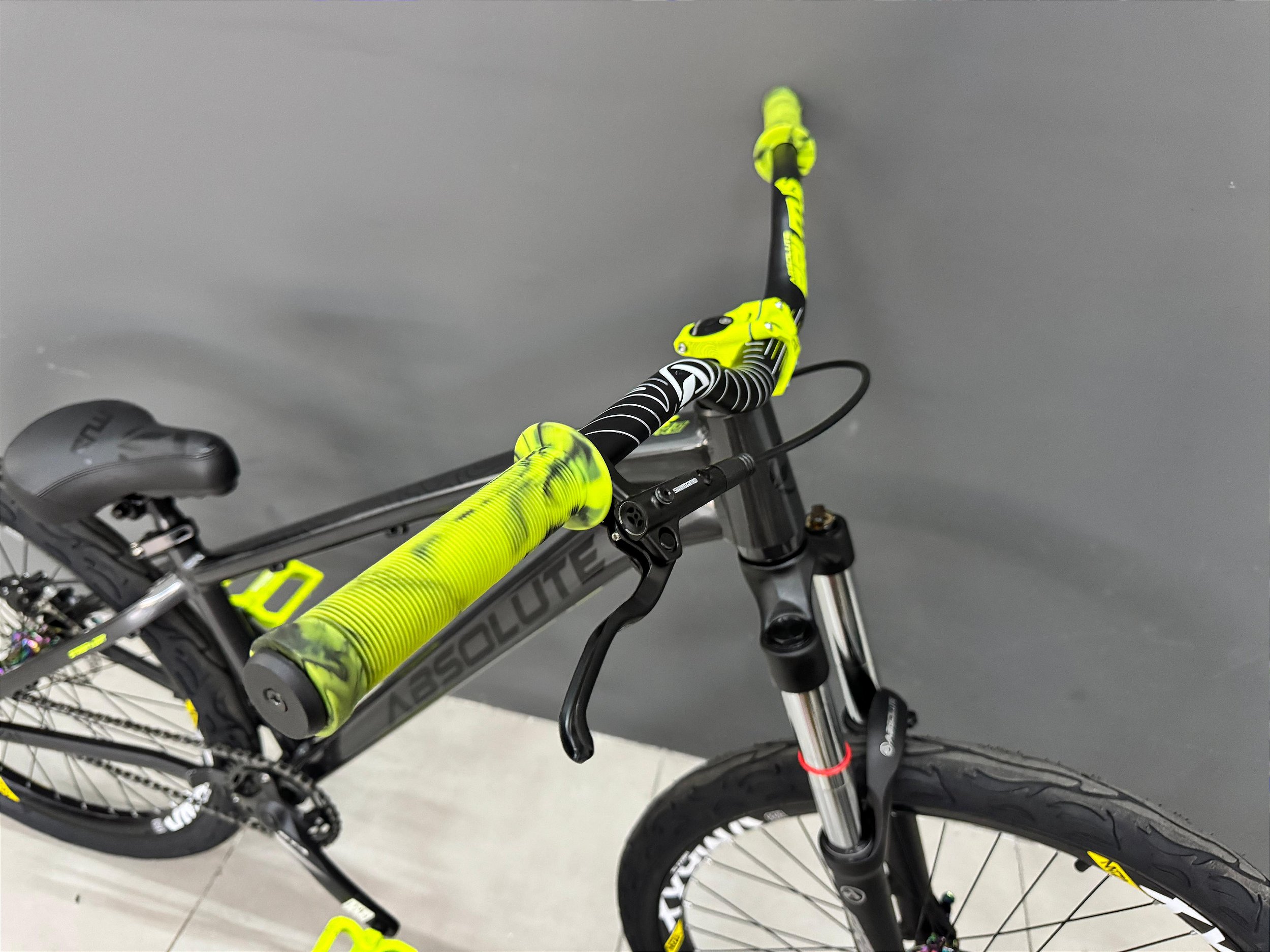 Bicicleta absolute BRUTUS PRO - Gram Bike