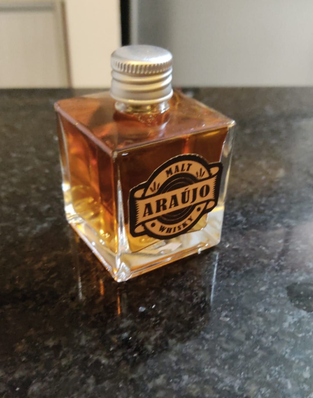 WHISKY EM DOSES DE 50 ML - Malt Whisky Araujo, seu whisky na dose certa