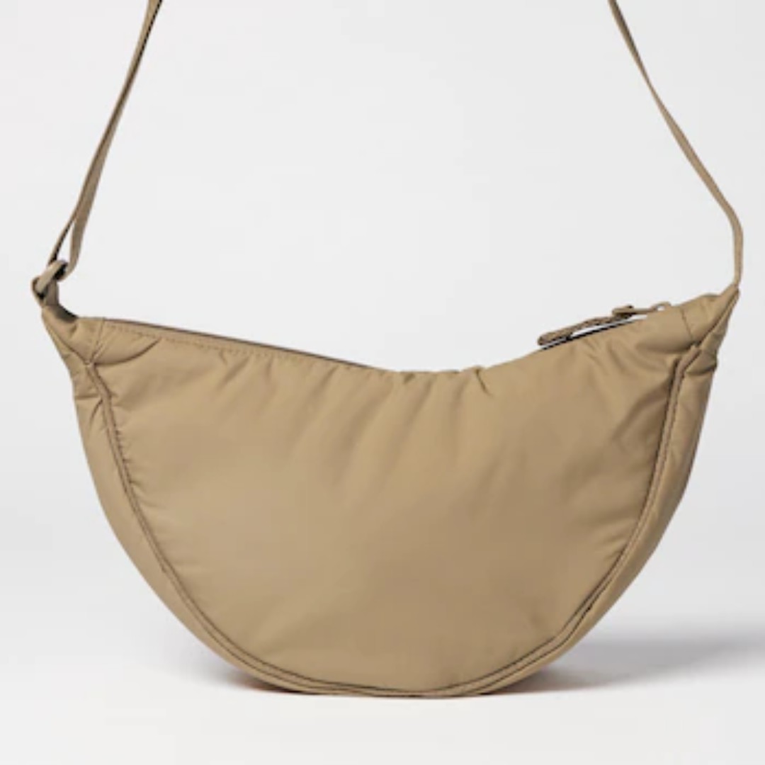Mini Bolsa de Ombro Uniqlo Round Mini Shoulder Bag | Cor: 30 Natural ...