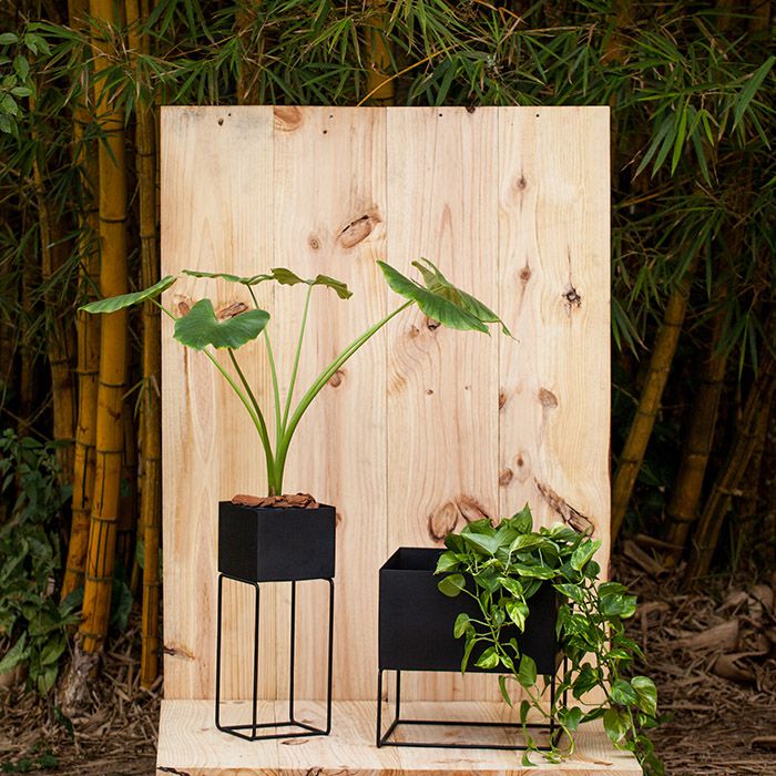 Cachepot para Plantas | Suporte para Planta | Os Ferreiros - Os ...
