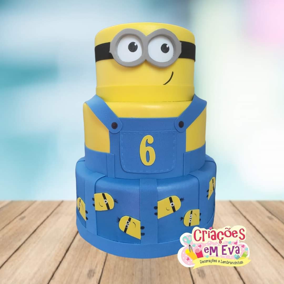 Bolo Fake Minions - Criações em EVA