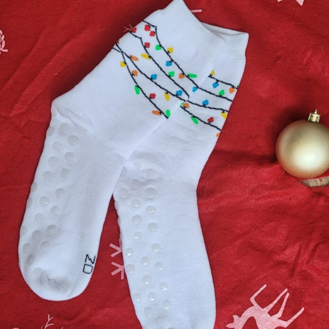 Kit Lights - 2 Meias com Antiderrapantes + Ecobag - NUDA SOCKS