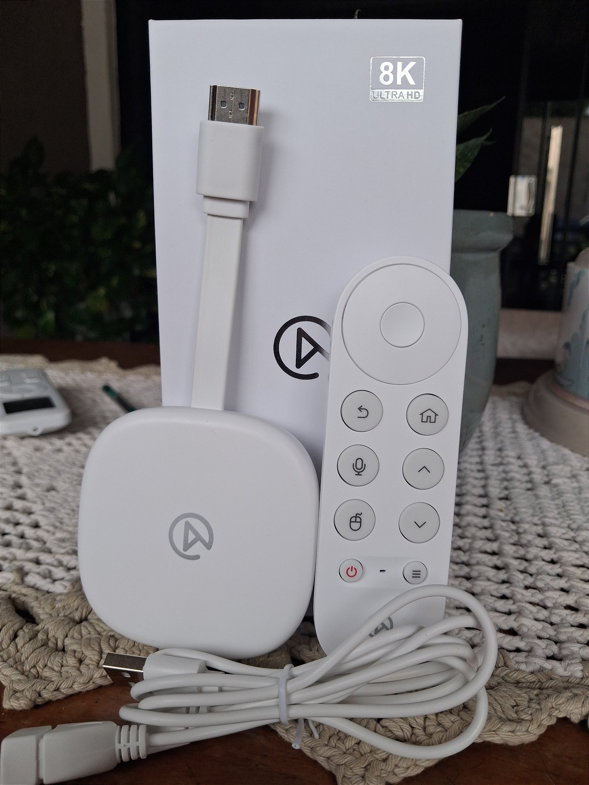 Aparelho UniTV V11 cast 8K tvbox : Assista Filmes, Séries e Canais SEM ...