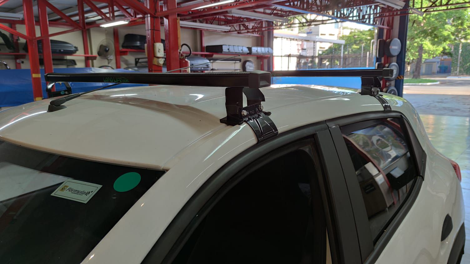 Rack Kwid em aço Long Life modelo light - Casa dos Acessórios