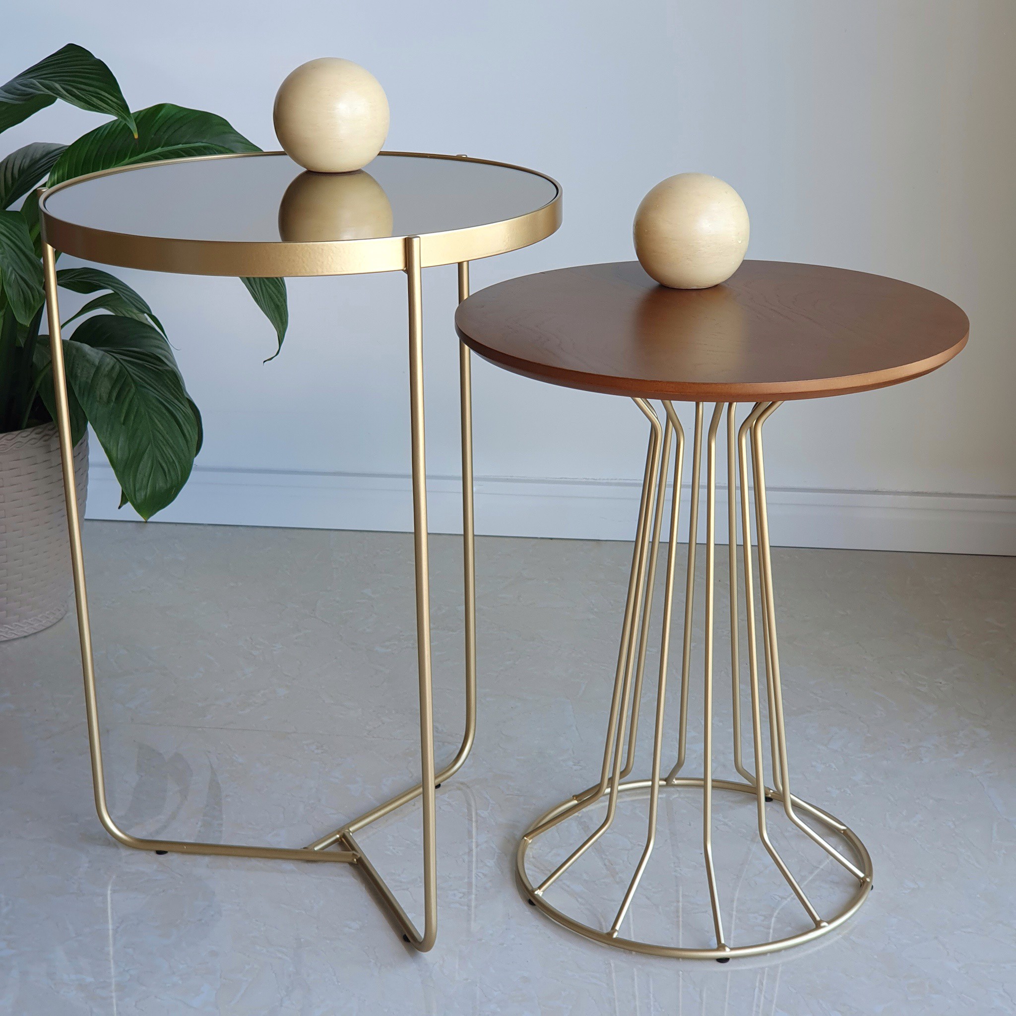 Mesa Lateral Redonda Alta Design Dourada com Espelho Bronze 40 x 60 cm - Loja de Móveis de ...