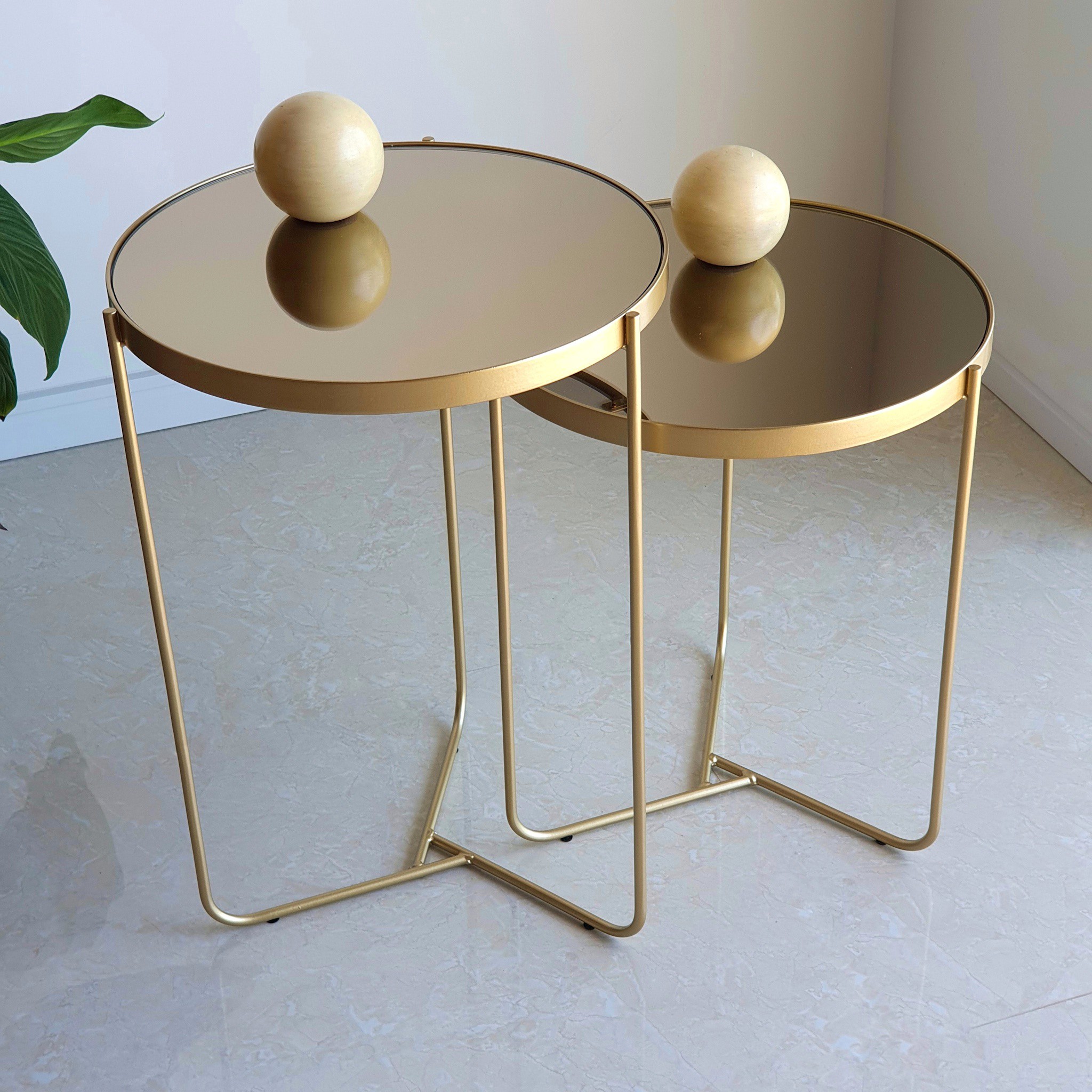 Mesa Lateral Redonda Alta Design Dourada com Espelho Bronze 40 x 60 cm - Loja de Móveis de ...
