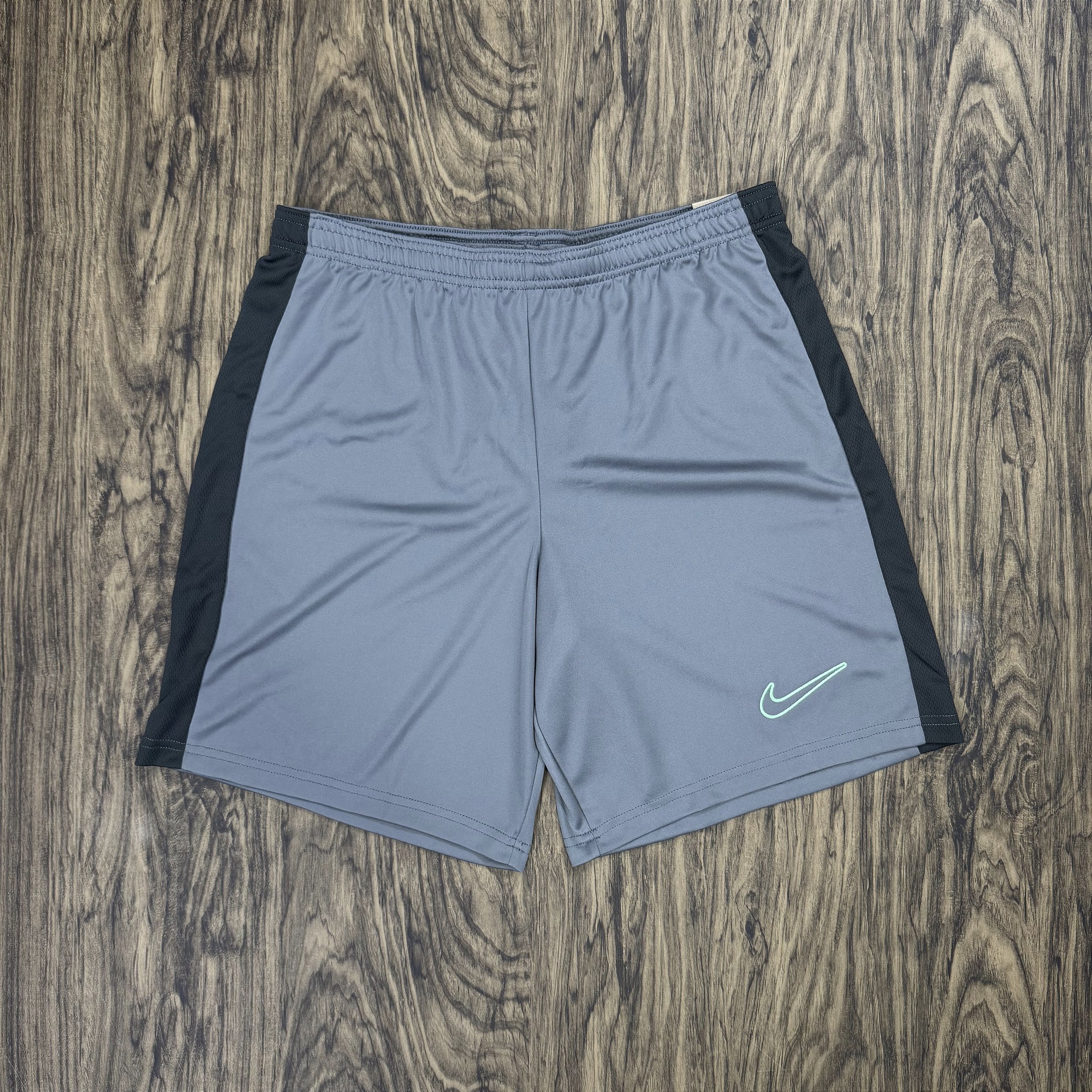 Conjunto Nike Academy Dri-Fit Cinza com Verde - Top Store