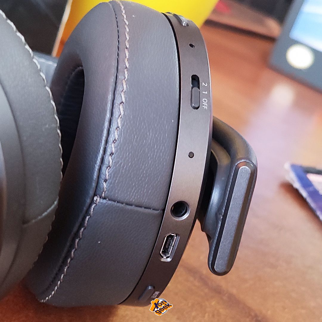 Headset Sem Fio Série Ouro Edição The Last Of Us 2 Sony Seminovo