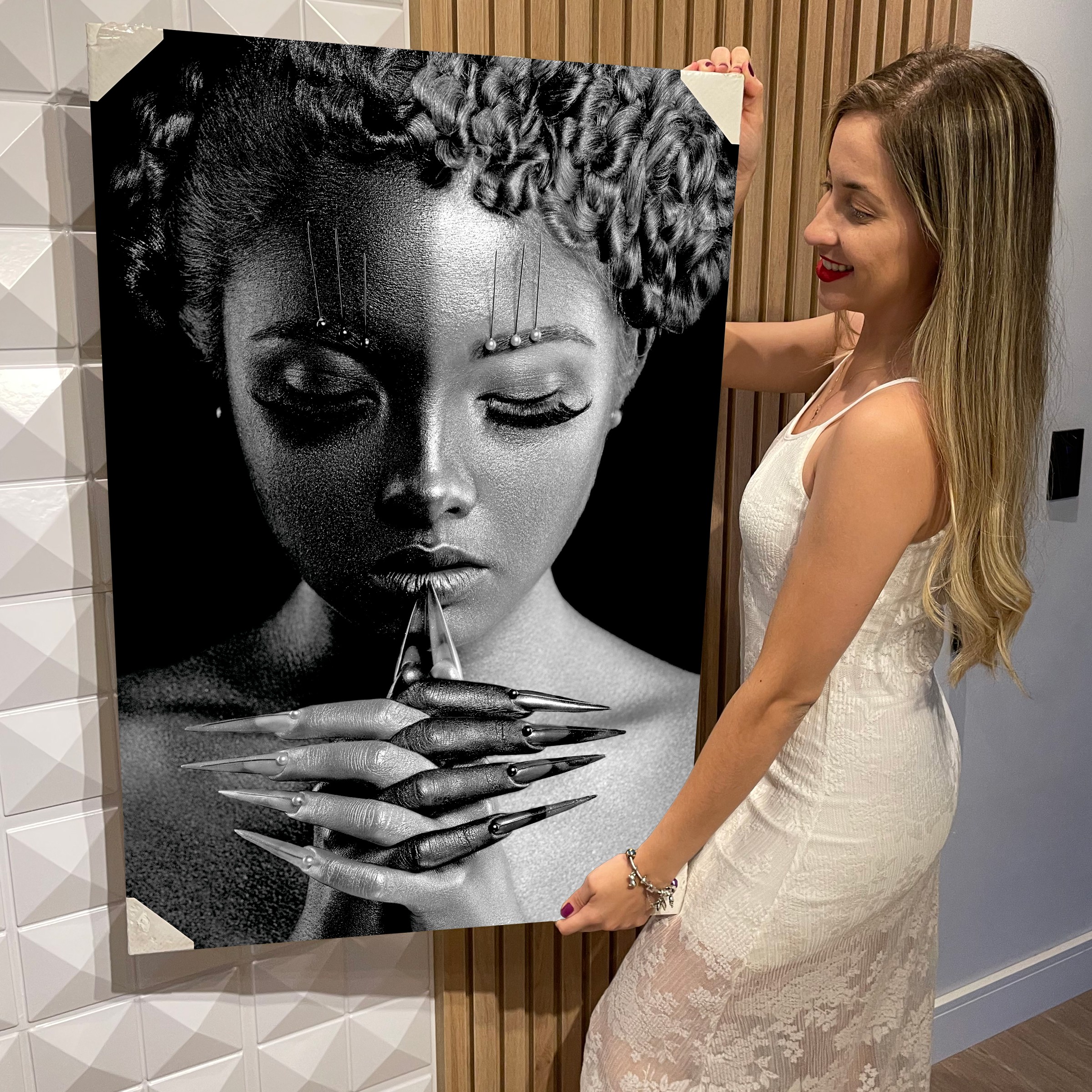 Quadro Decorativo Canvas Mulher Preto e Cinza Olhos Fechados - Estilo ...