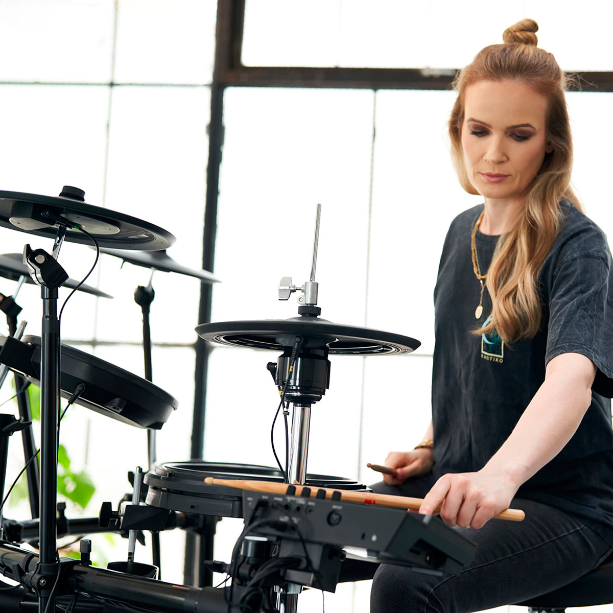 Roland TD-17KVX2 com módulo TD-17 e novos pads - AudioDriver Instrumentos Musicais e Acessórios