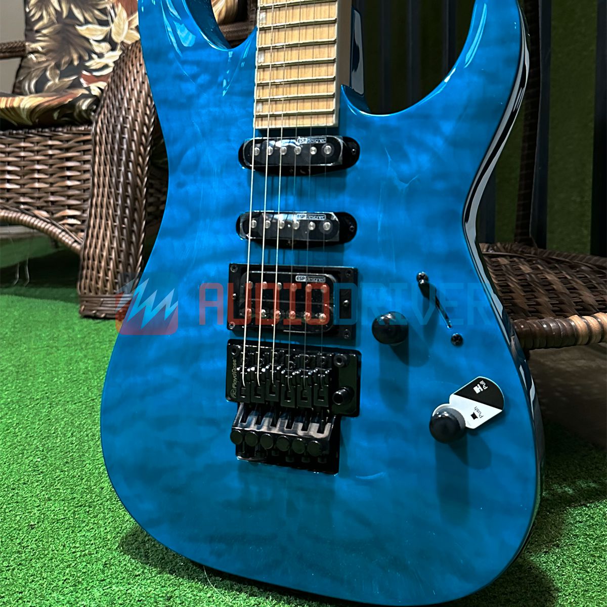 Guitarra Super Strato LTD MH-203 QM STB com Floyd Rose e captação ESP ...
