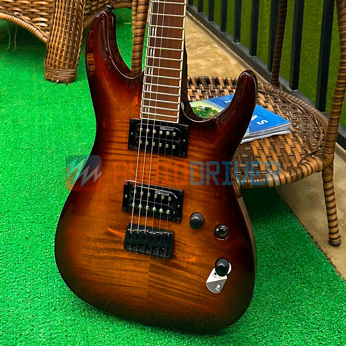 Guitarra Super Strato ESP LTD H-200FM Dark Brown Sunburst com Tampo em ...