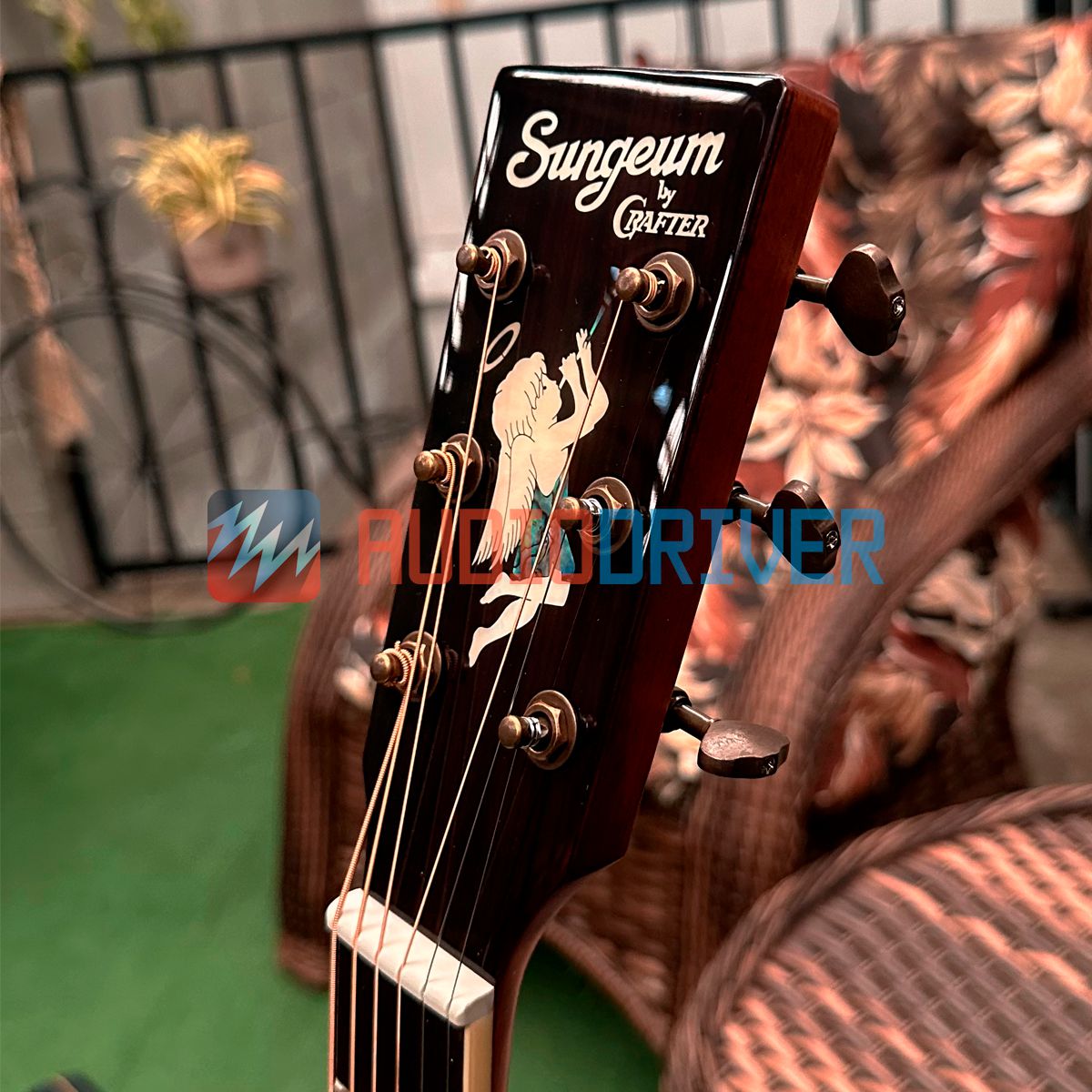 Violão Folk 50 Anos Crafter SungEum D-50th e VVS com Case Rígido, Cert ...