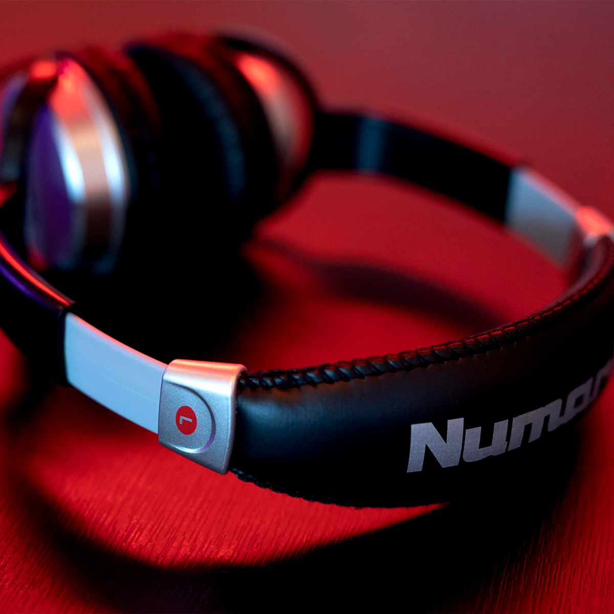 Fone de Ouvido Numark HF125: Qualidade de Som e Conforto para DJs ...