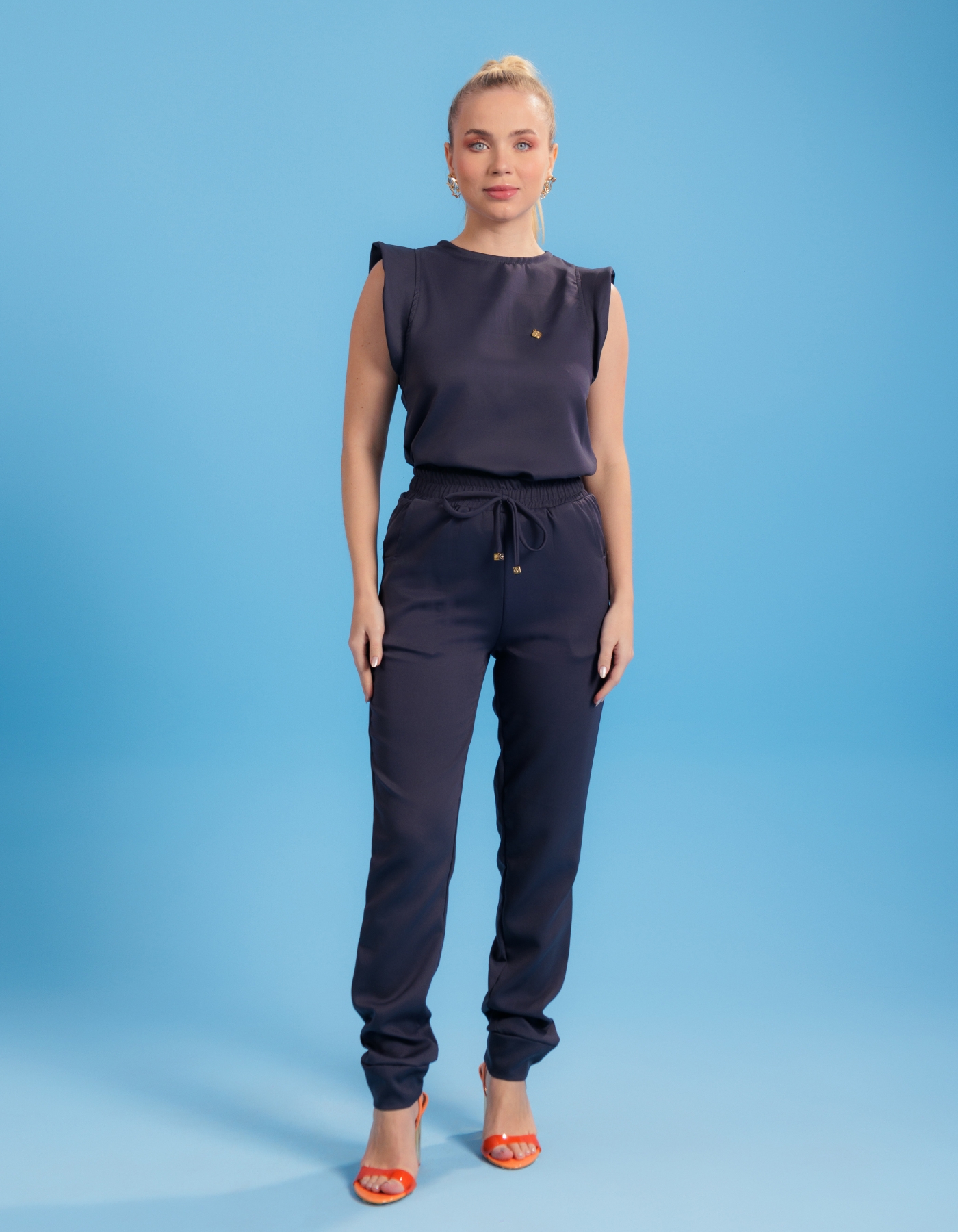 Scrub Feminino Alice Cinza Chumbo - Dra. Charm