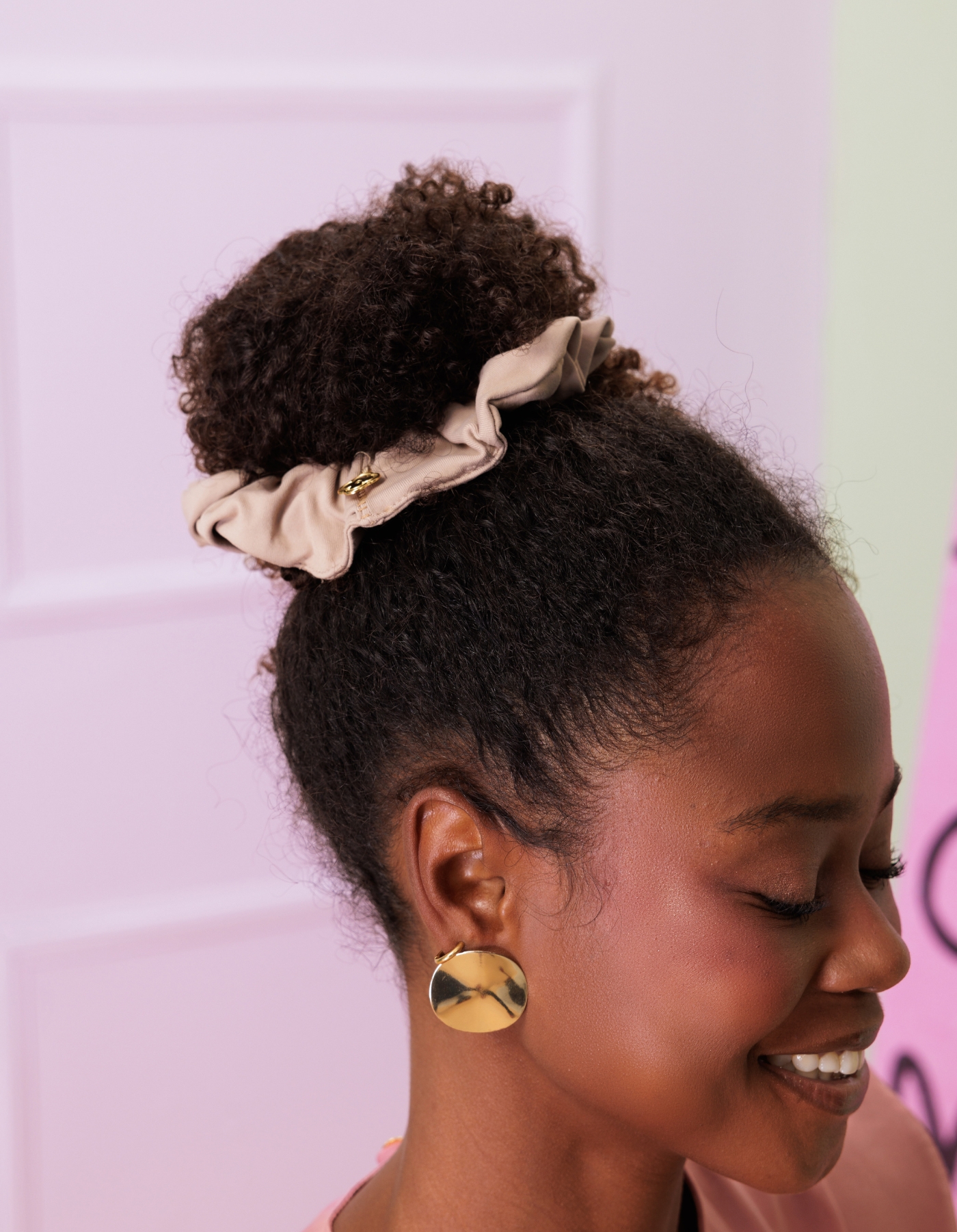 Scrunchie Feminina Avelã | Dra. Charm - Dra. Charm