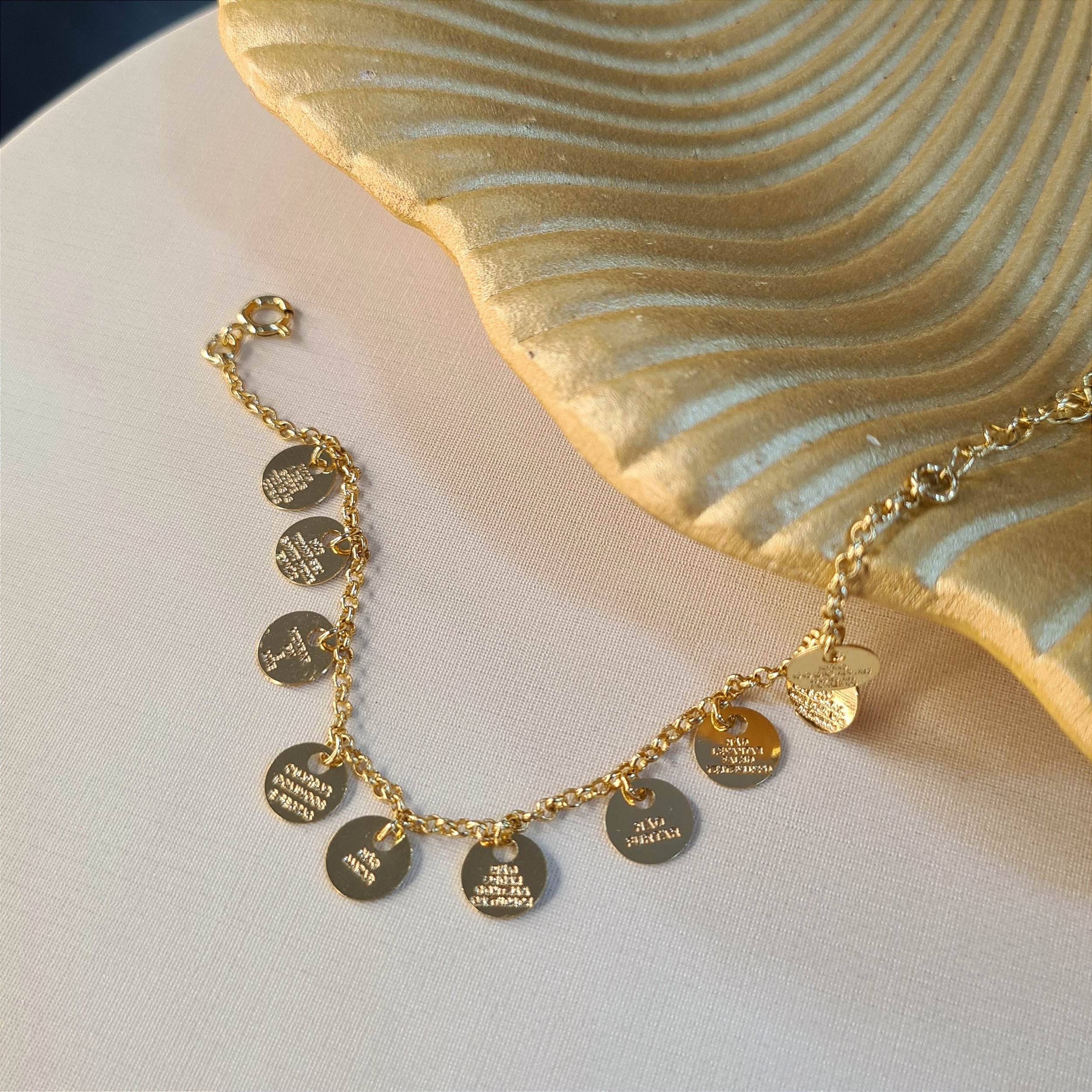 Pulseira com 10 Mandamentos Semijoia 18k - MP646 - ZAROH JOIAS ATACADO