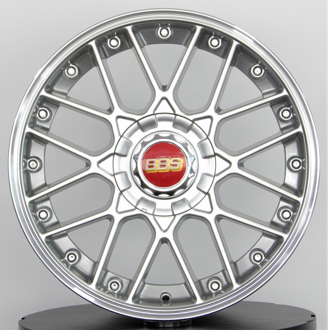 RODAS SP-24 BBS ARO 17 TALA 7 FURAÇÃO 4X100/108 PRATA - Perfecta Rodas