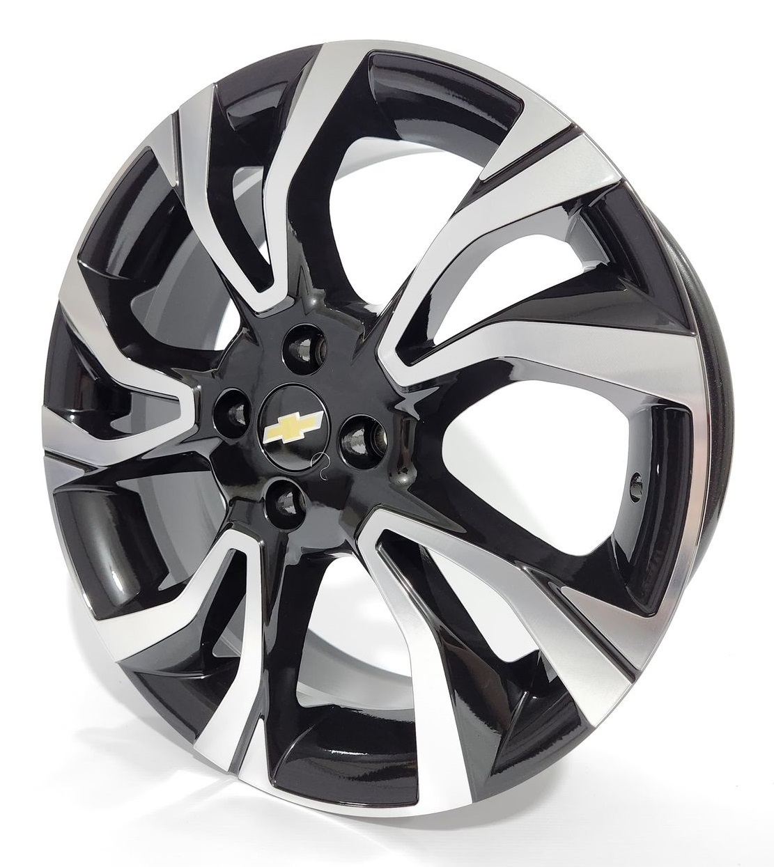 RODA RW P8060 GM ONIX ARO 17X6 4X100 ET38 PRETO DIAMANTADO - Perfecta Rodas